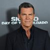 Josh Brolin enthüllt gigantisches Rückentattoo beim Surfen