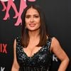 Salma Hayek (59) zeigt stolz ihre grauen Haare in Paris
