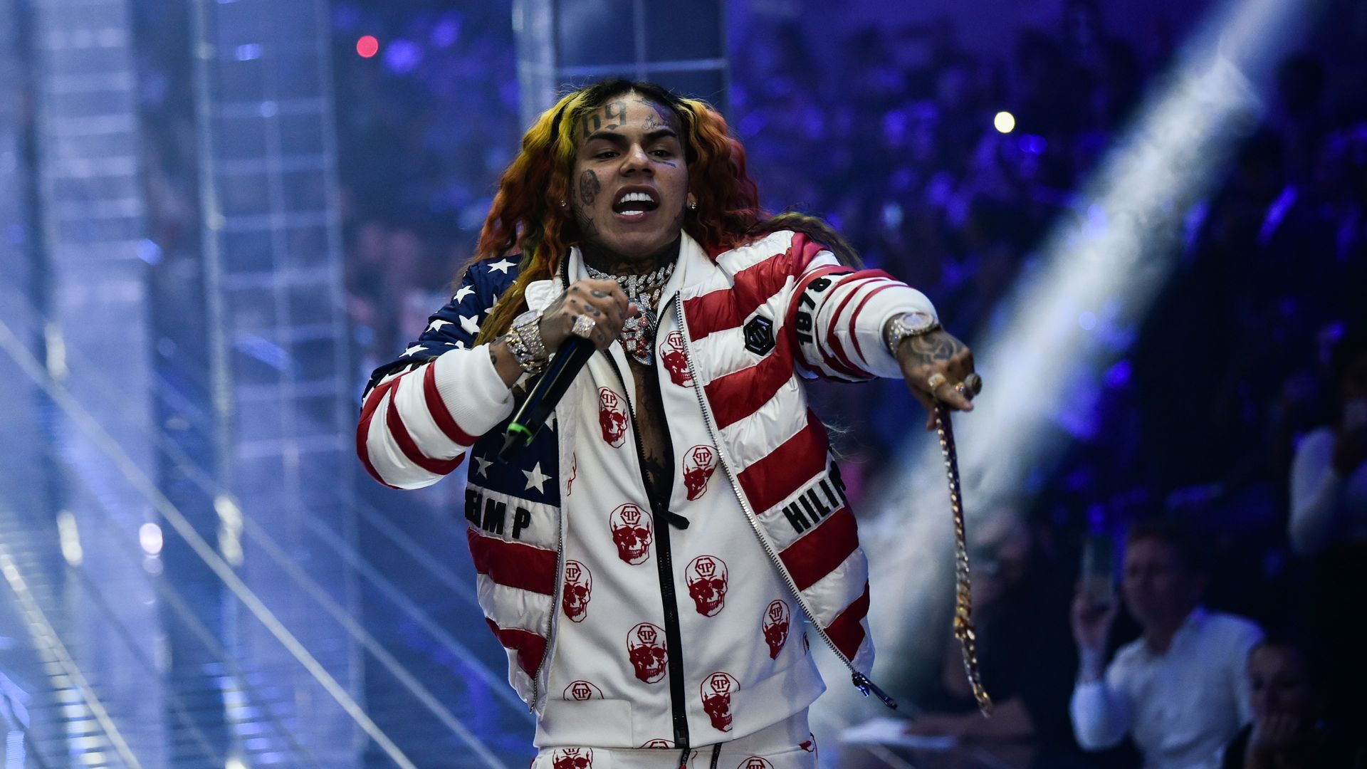 Häusliche Gewalt: Rapper 6ix9ine wurde mal wieder verhaftet!