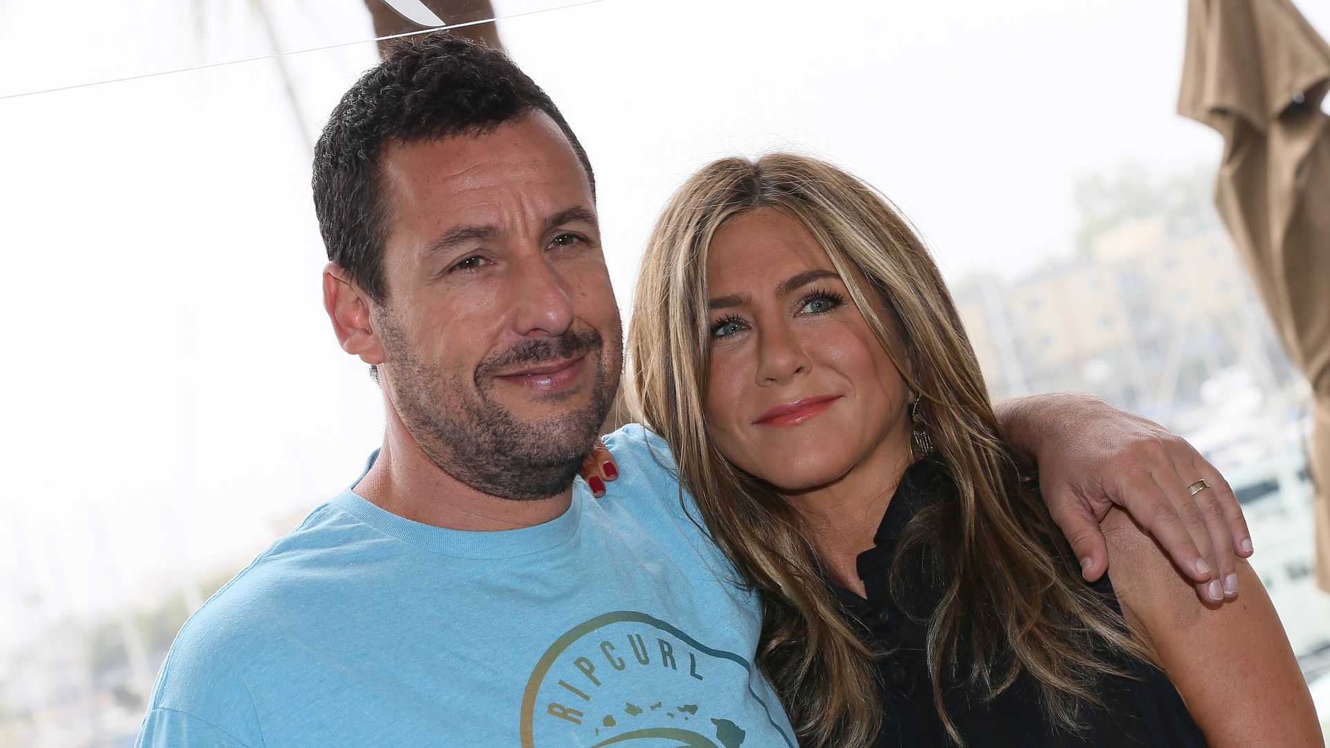 Muttertag: Adam Sandler und Frau ehren Jennifer Aniston
