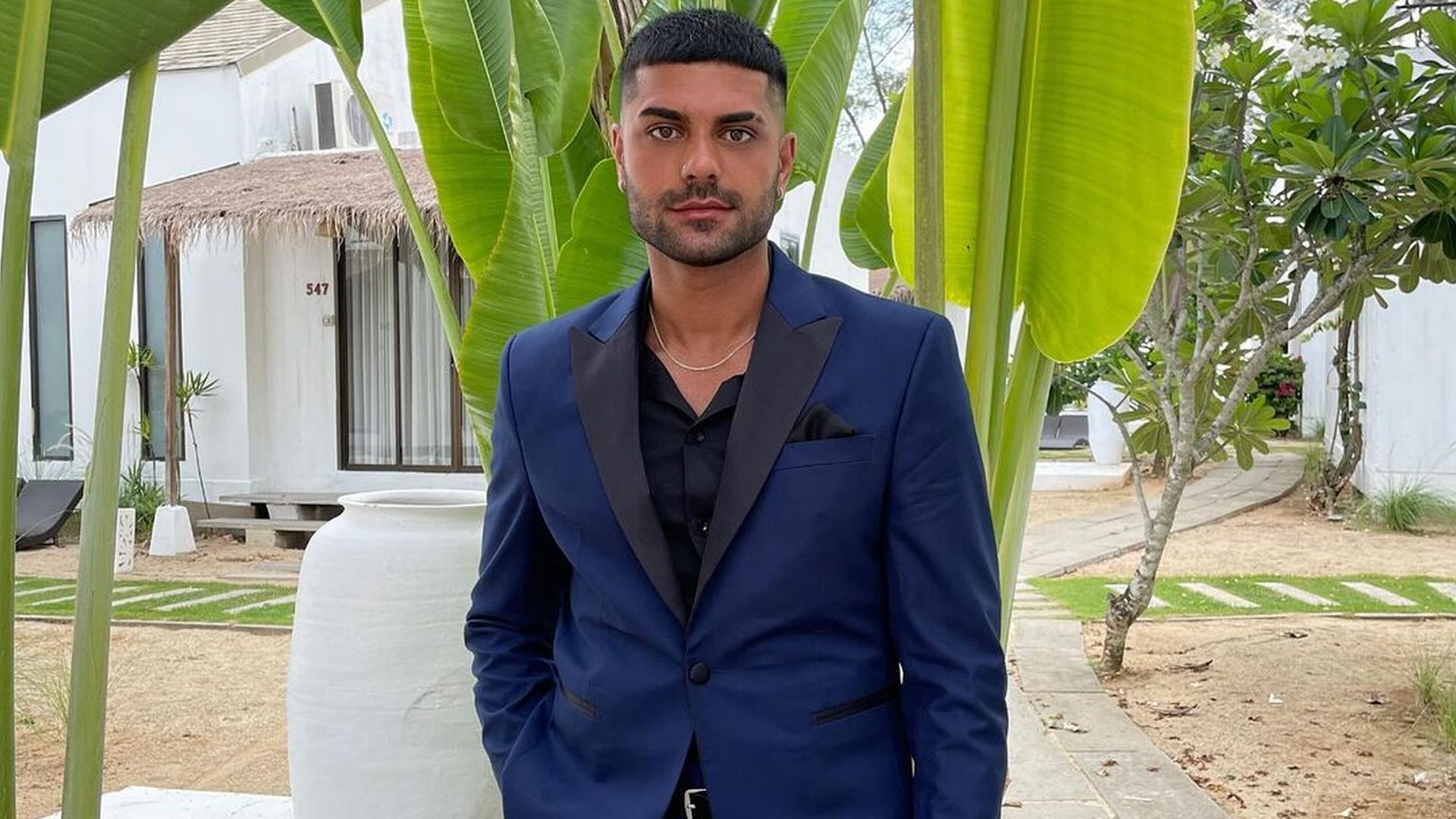 "Respektlos": Adrian Alian ließ Nähe von anderen Frauen zu!