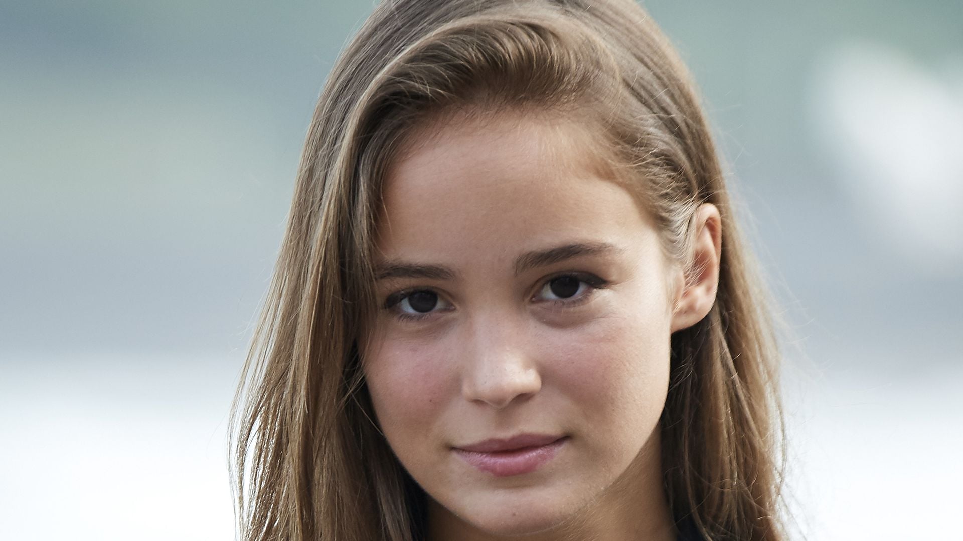 Stilvolle Filme Und Serien Von Alba Baptista Ein Blick Auf Die Aufstrebende Schauspielerin