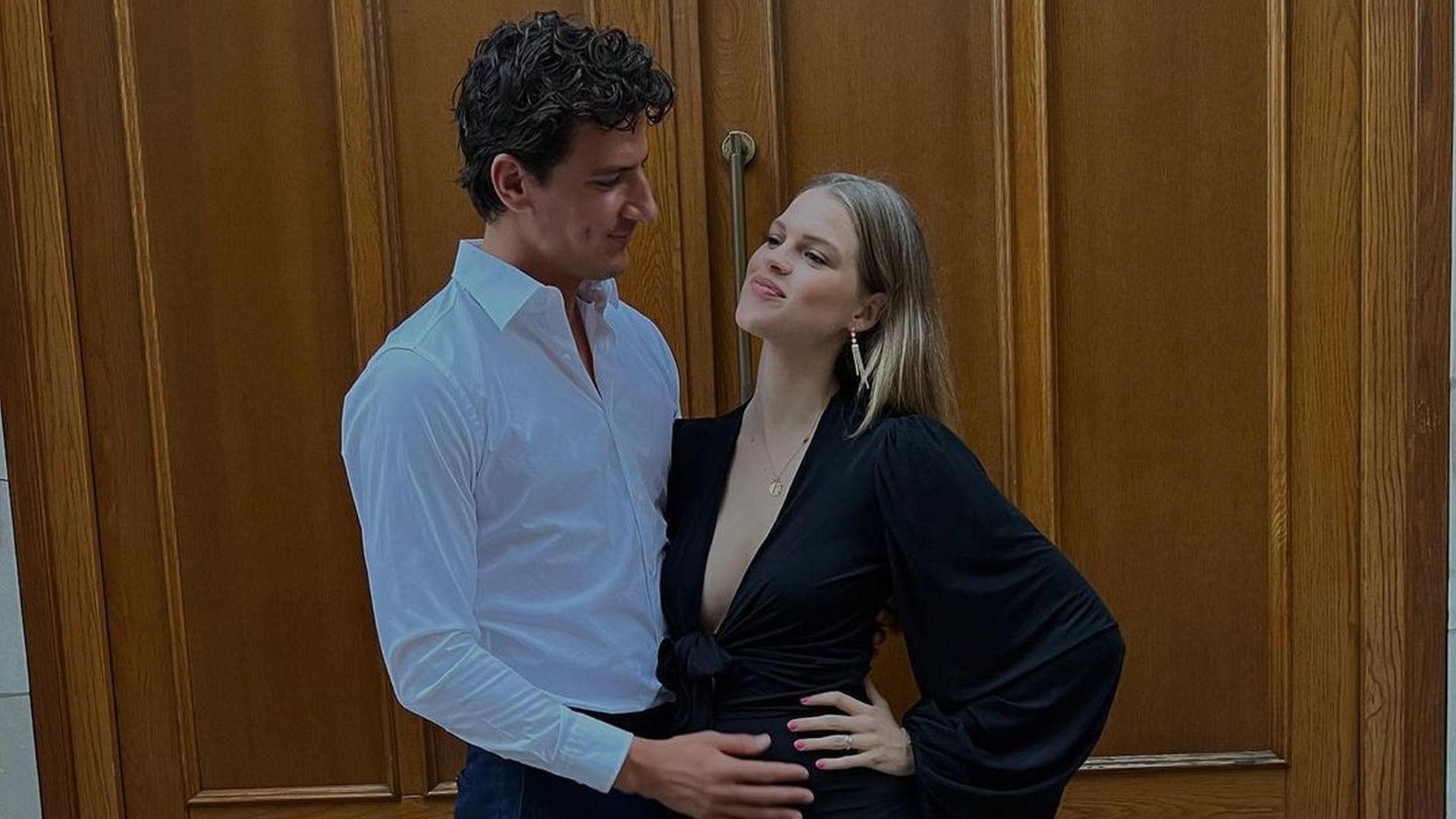 Hochschwanger: Model Kim Riekenberg hat geheiratet!