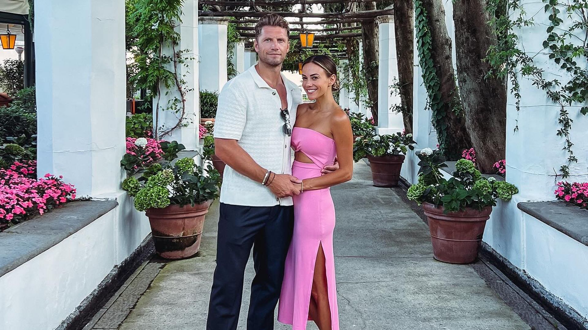 So genießen Allan Russell und Jana Kramer ihre Flitterwochen