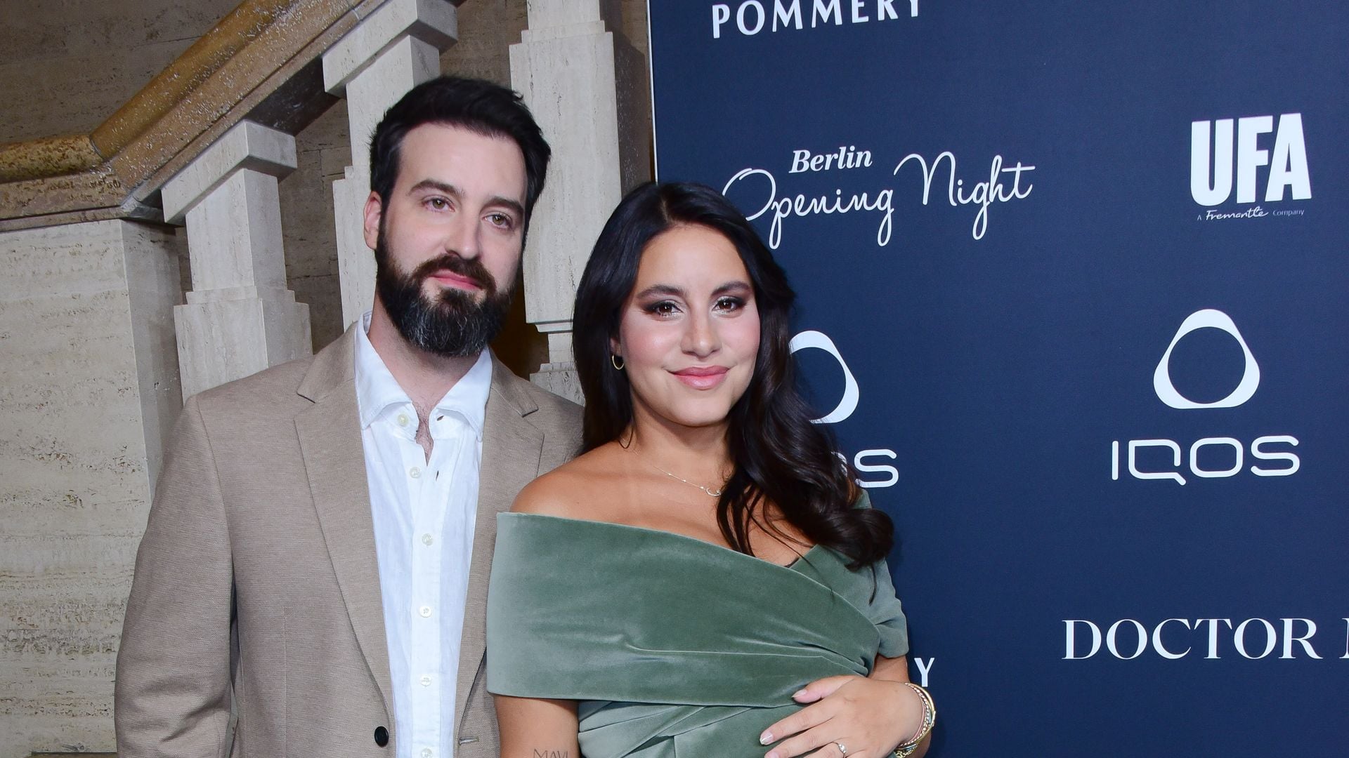 Nach Baby: "4 Blocks"-Star Almila Bagriacik hat sich verlobt
