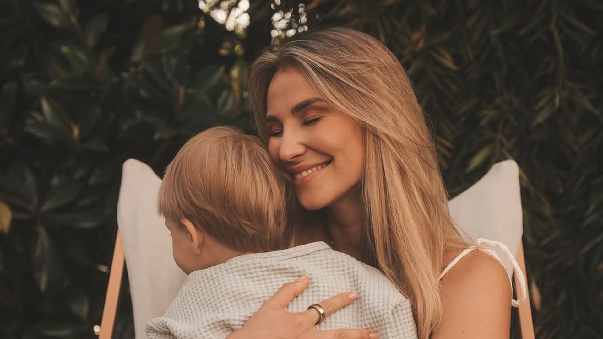 "Hast mich geheilt": Ana Johnson macht Maui Liebeserklärung