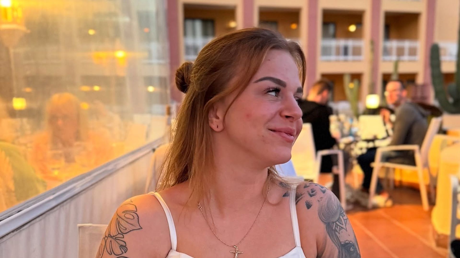 Diese Promis gratulieren Angie Berbuer zu ihrer Verlobung