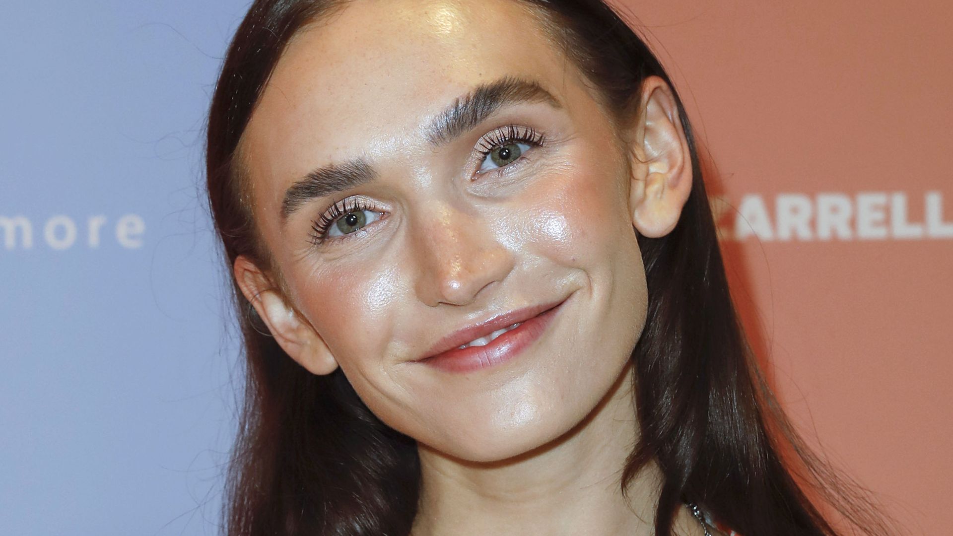 Hosen werden immer enger: Schwangere Anna Adamyan ist happy