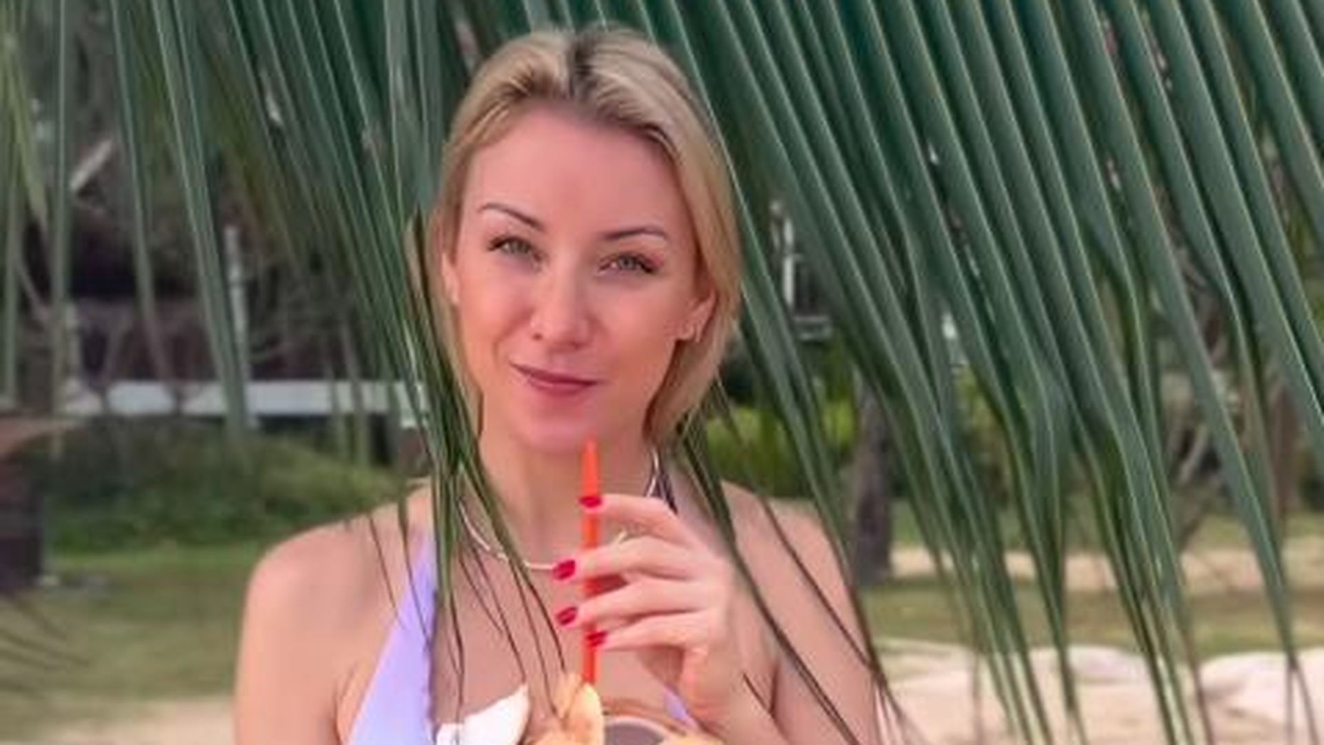 Anna-Carina Woitschack zieht sich für Playboy-Shooting aus