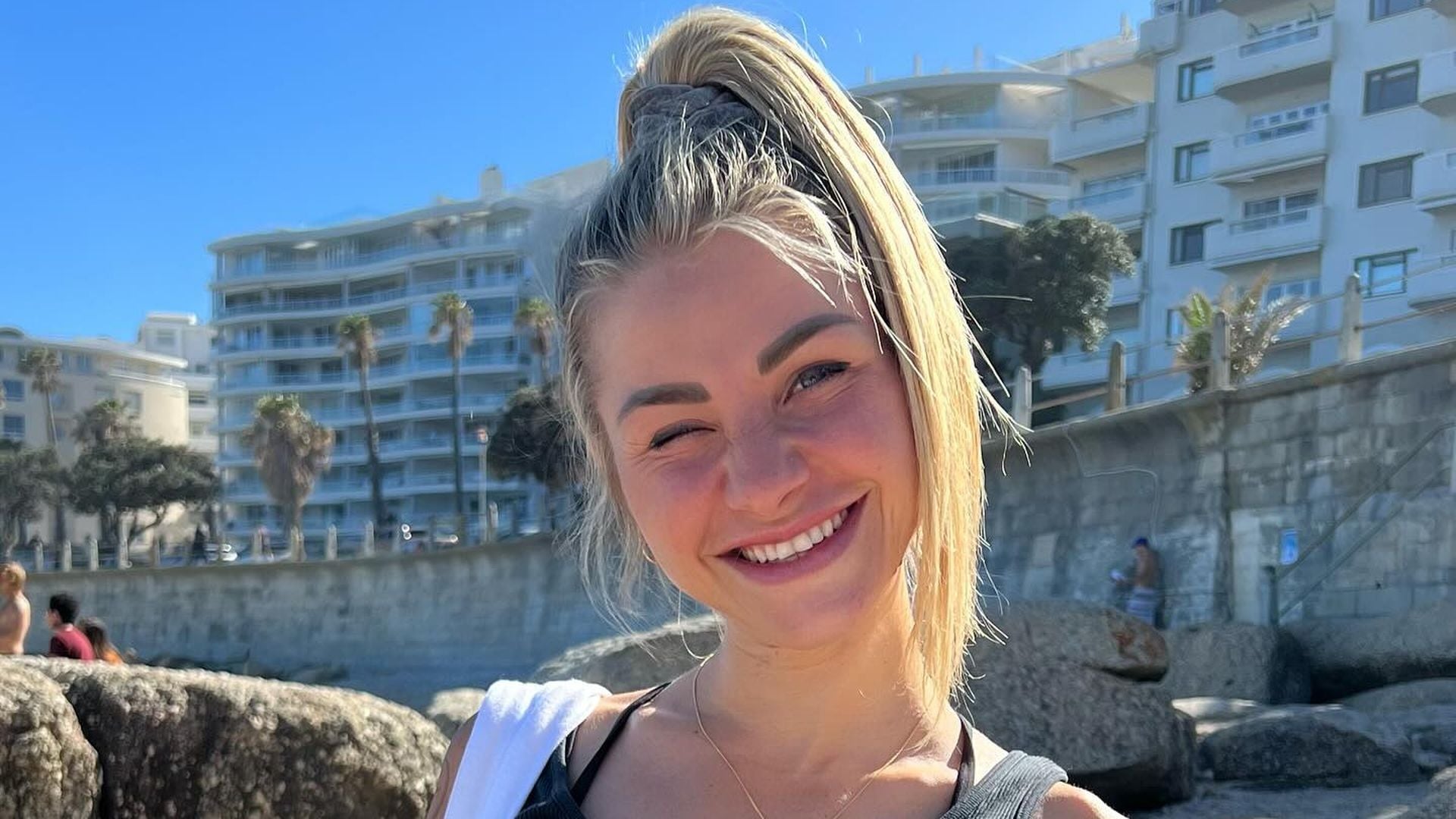 So hält sich Influencerin Antonia Elena als Mama fit