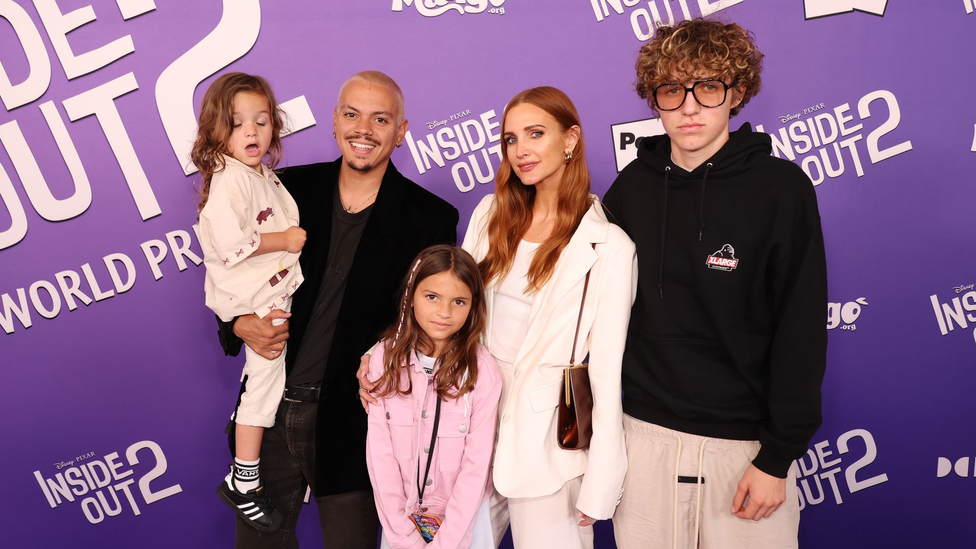 Gewachsen! Ashlee Simpsons Sohn überrascht bei Filmpremiere