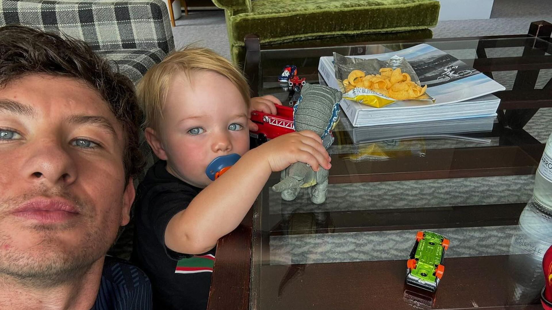 Wie süß: Barry Keoghan teilt seltenes Foto mit seinem Sohn