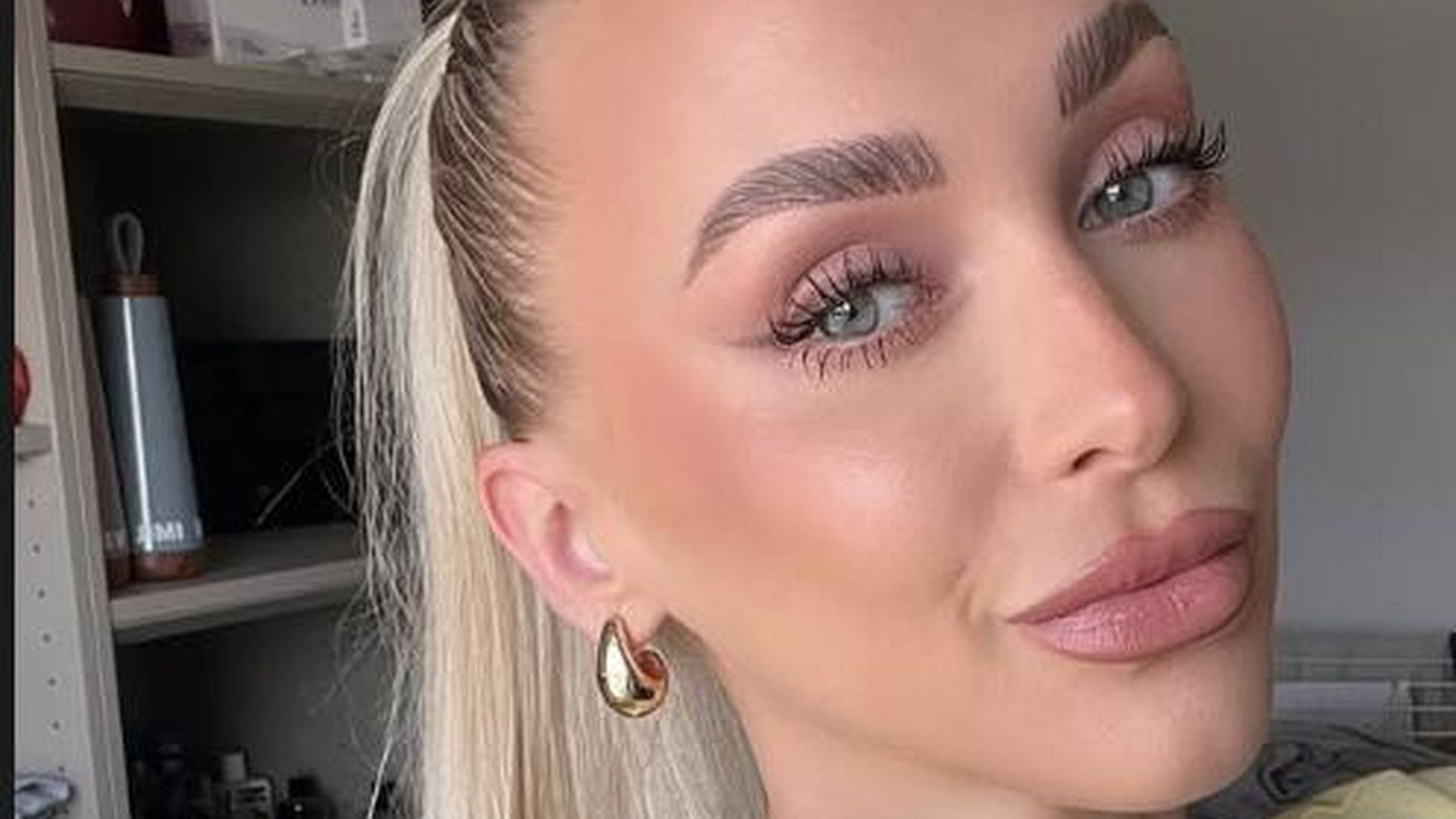 Läuft da was? AYTO-Beverly postet Flasche mit Jimis Namen