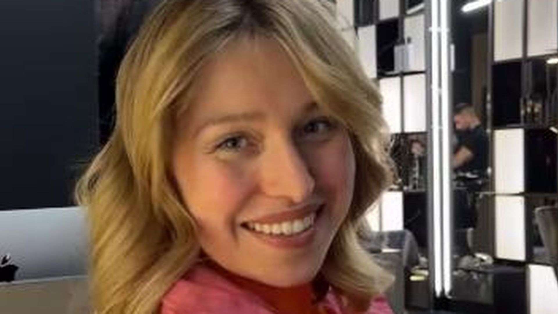 Brandneue Frisur: Bibi Heinicke trägt ihre Haare jetzt kurz