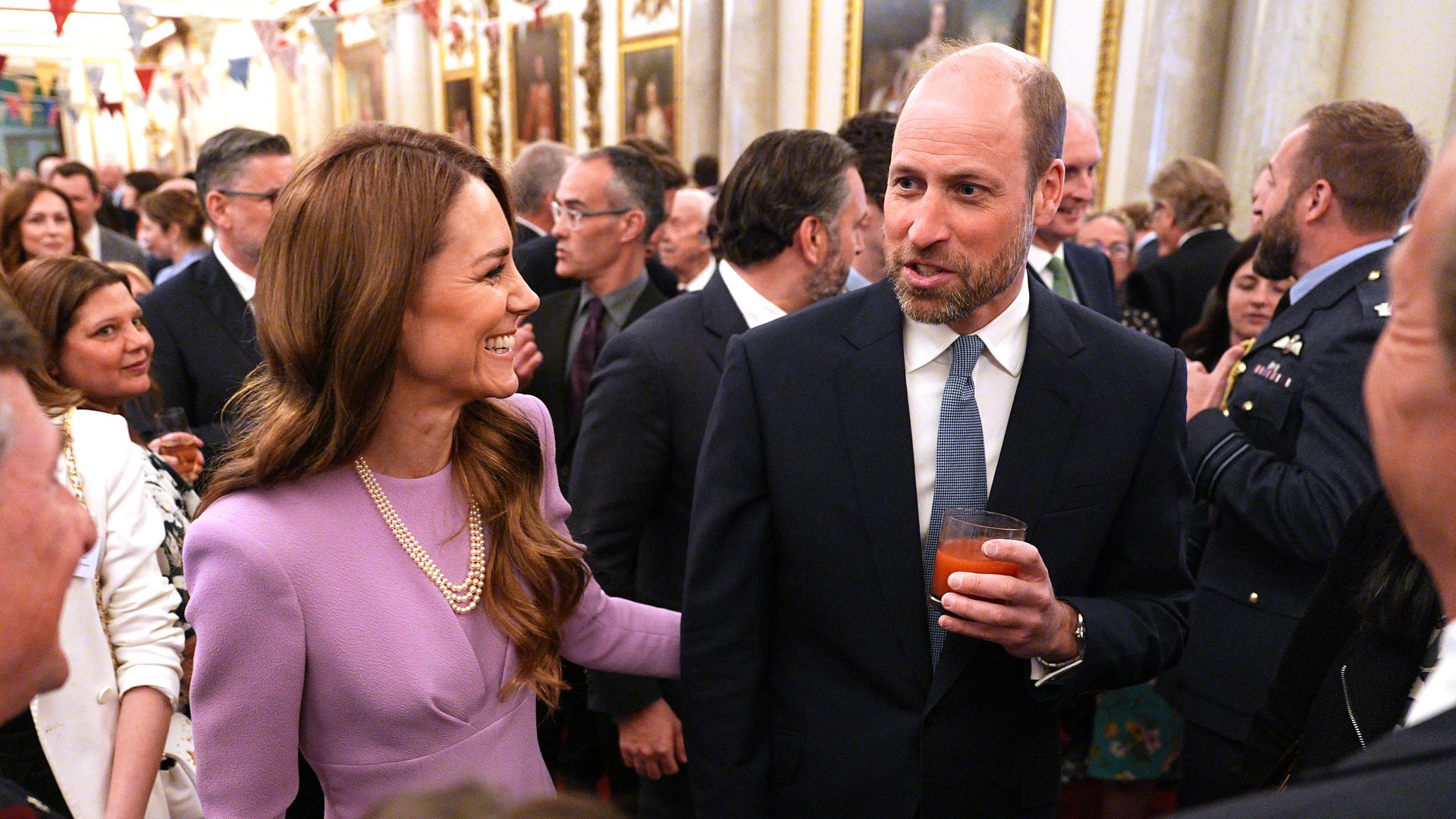 Prinz William und Kate ehren Queen Elizabeth II. zum 100.