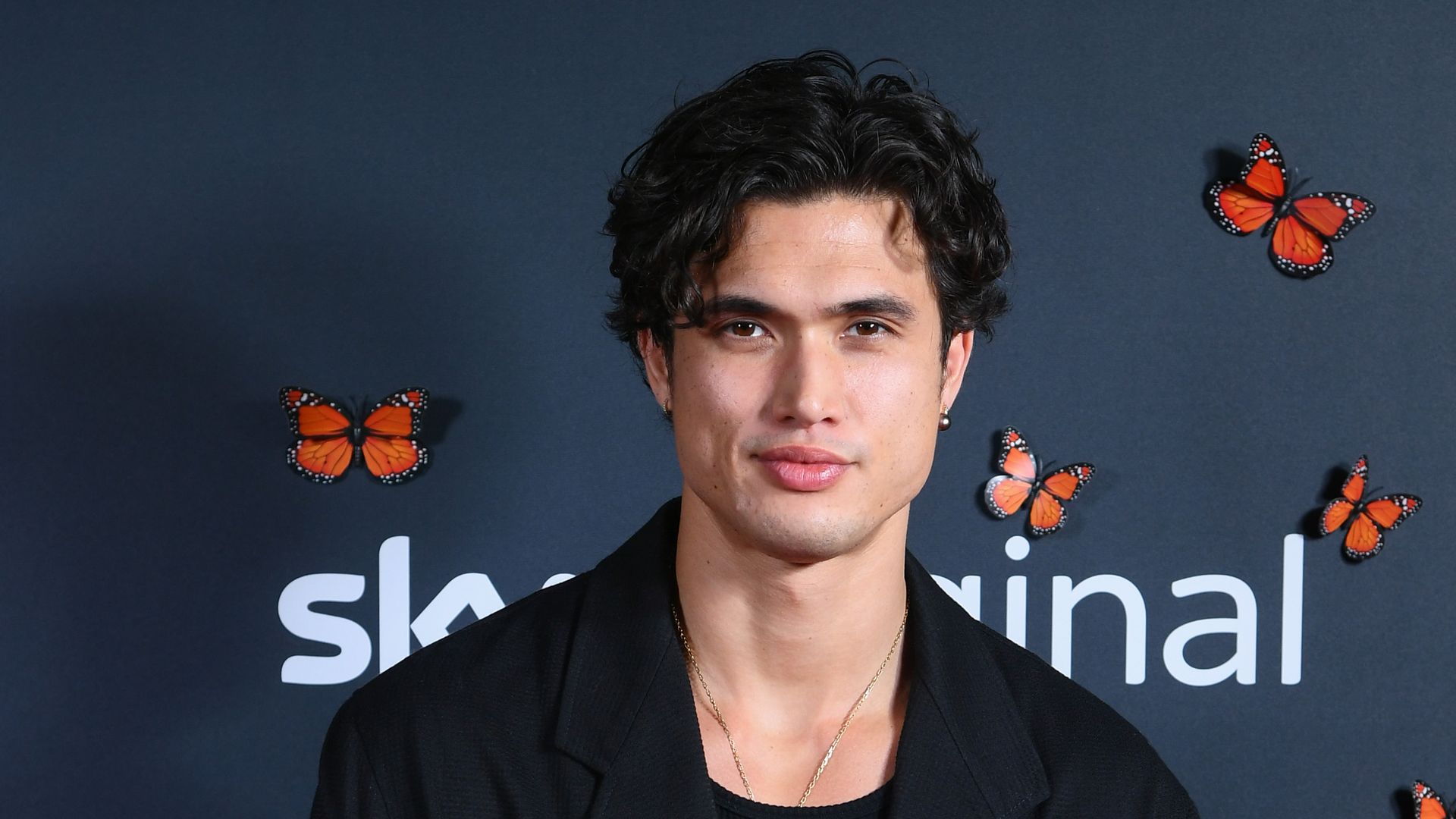 "Riverdale"-Star Charles Melton wird zum ersten Mal Papa