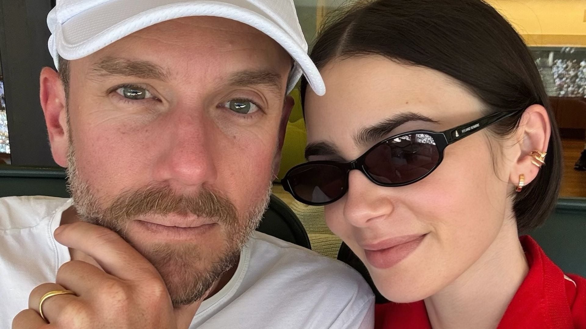 Lily Collins genießt Auszeit mit Ehemann bei den French Open