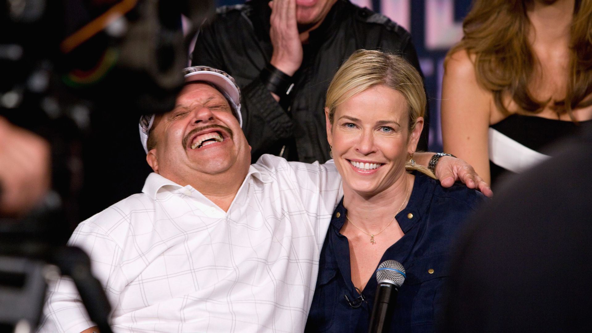 Nach plötzlichem Tod: Chelsea Handler gedenkt Chuy Bravos!