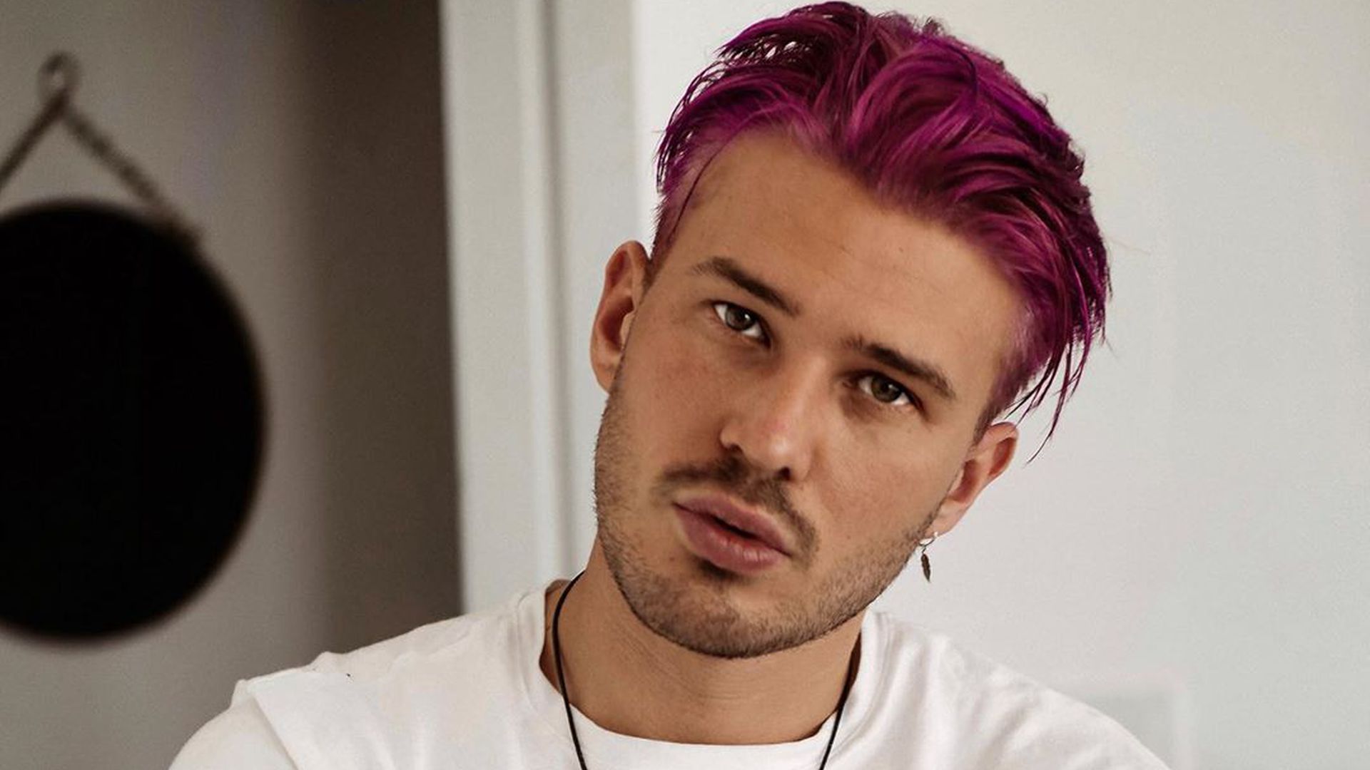Lila Schopf: "Love Island"-Dennis wagt haariges Umstyling