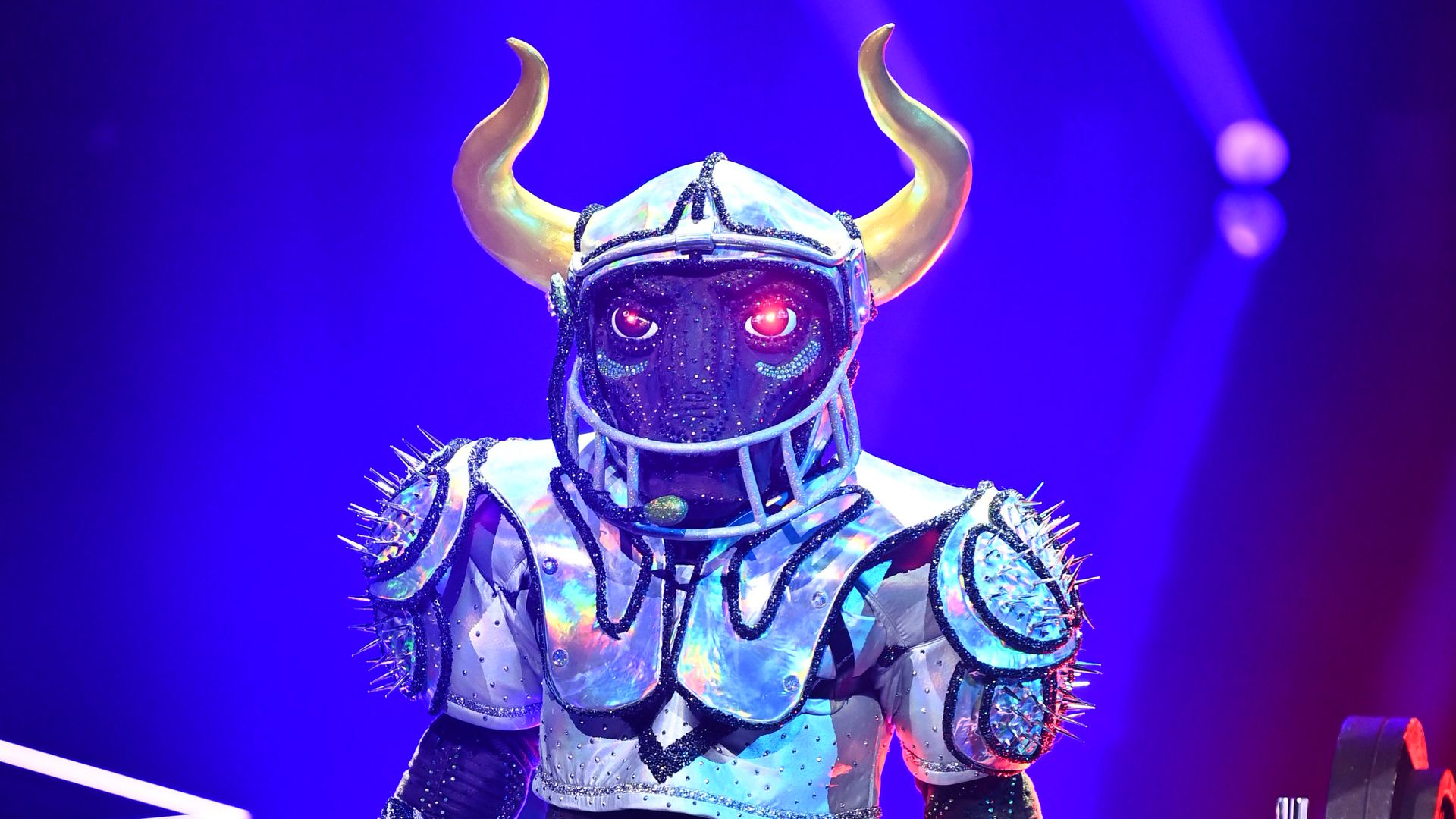 Hier gibt es alle Indizien zum "The Masked Singer"-Stier!