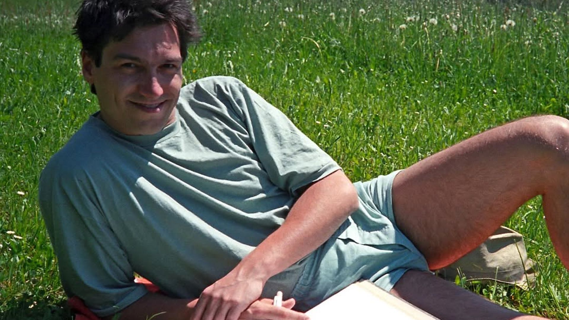 Dieter Nuhr überrascht seine Fans mit altem Schnappschuss