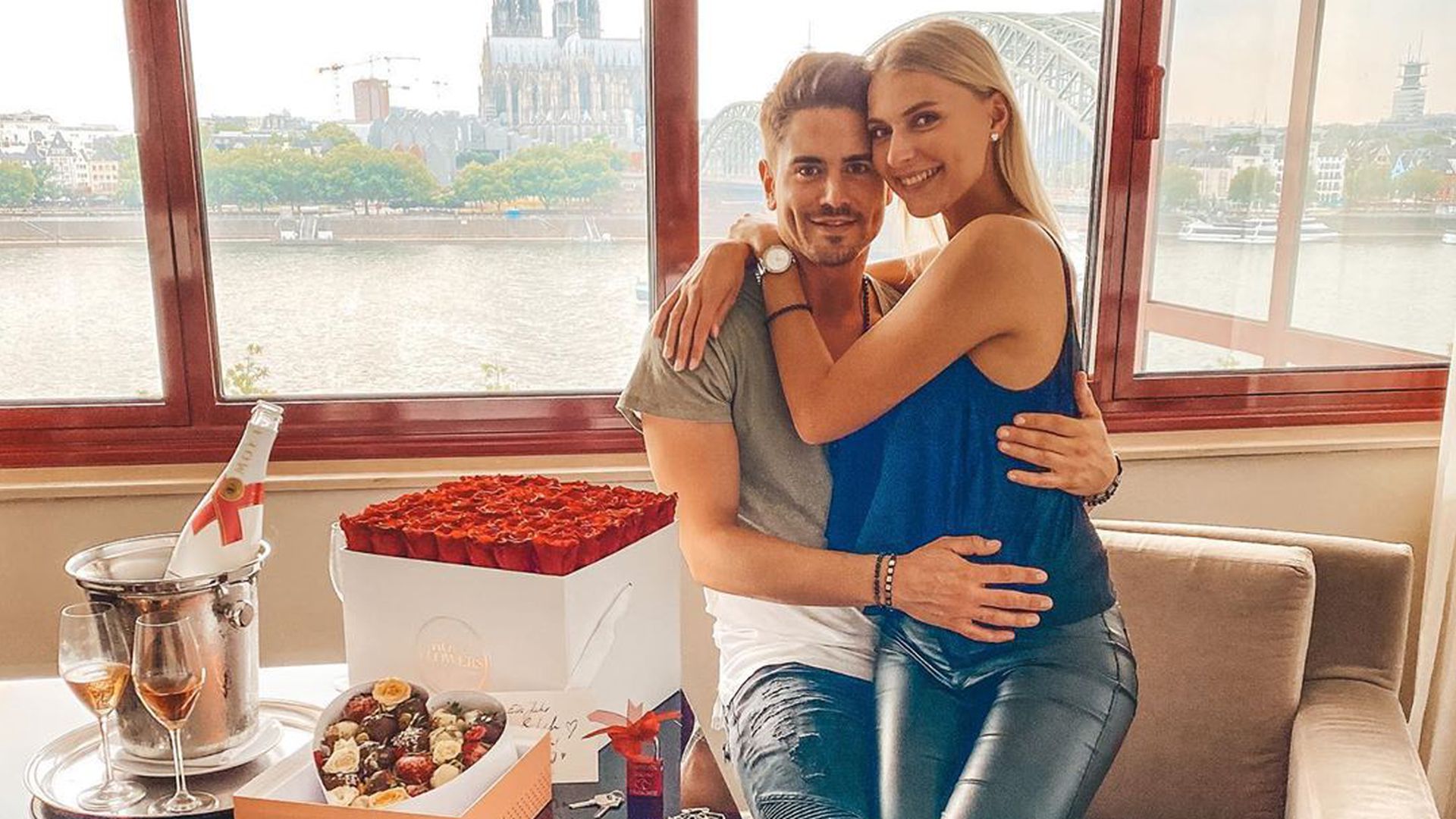 Zum Jahrestag: Dominik Bruntner teilt süße Liebeserklärung