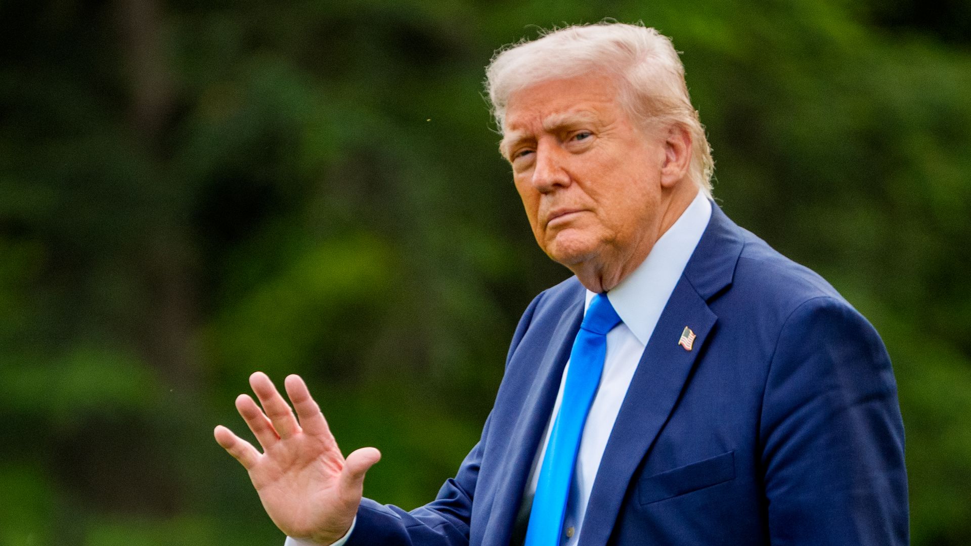 Enthüllt: E-Mails von Jeffrey Epstein belasten Donald Trump