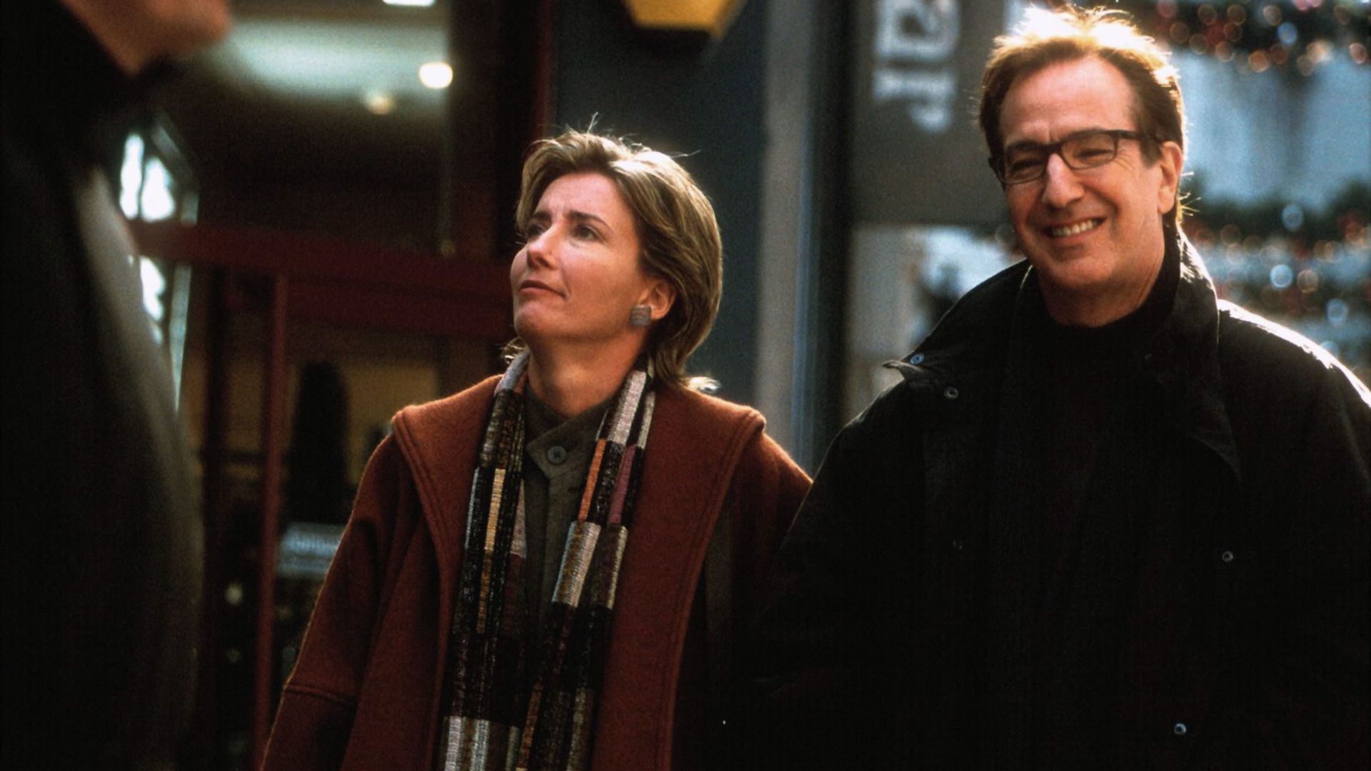 Emma Thompson dekoriert Alan Rickmans Zimmer vor seinem Tod
