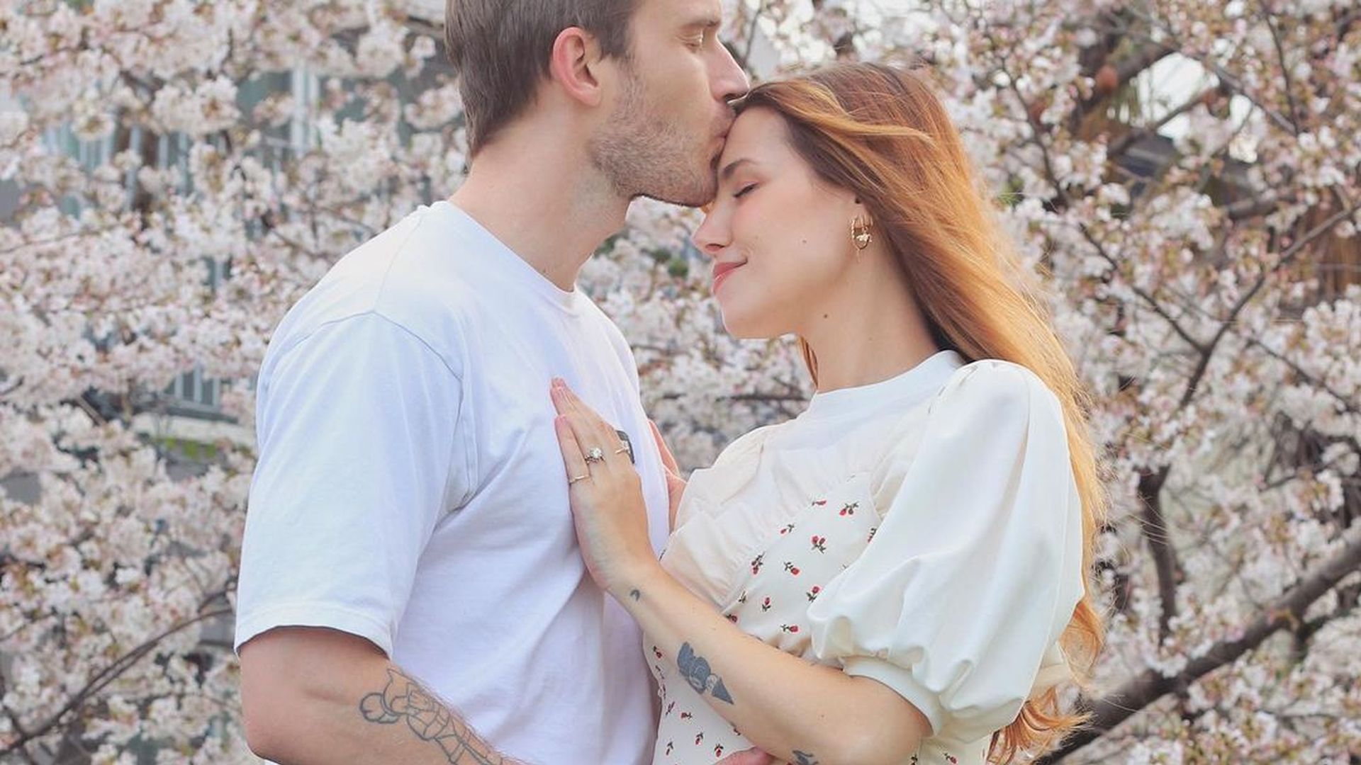 24. Woche: PewDiePie und seine Marzia zeigen den Babybauch!