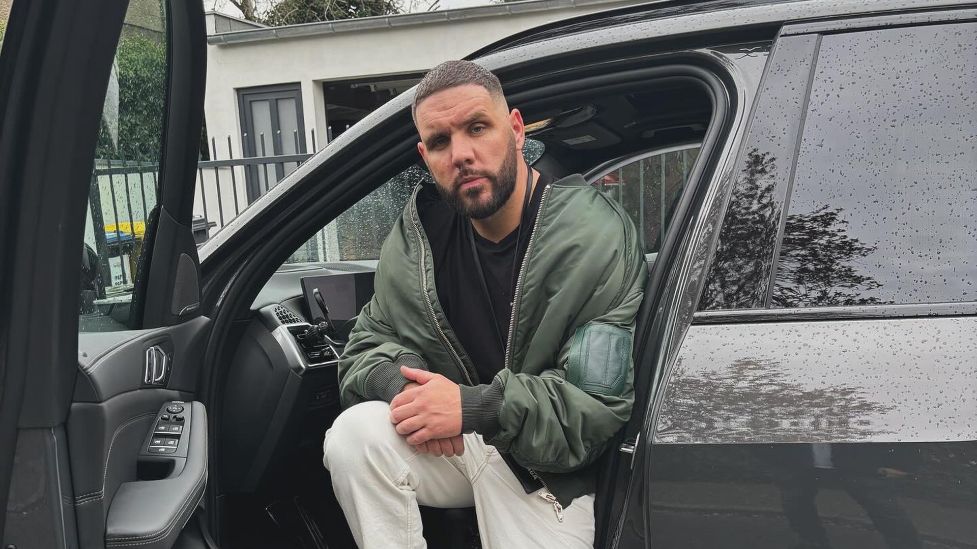 Schock: Rapper Fler crasht mit Jetski in Rapkollegen rein
