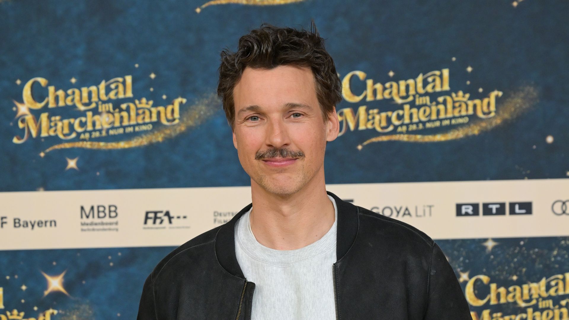 Florian David Fitz: Zuhause bestimmen die Kids den Takt