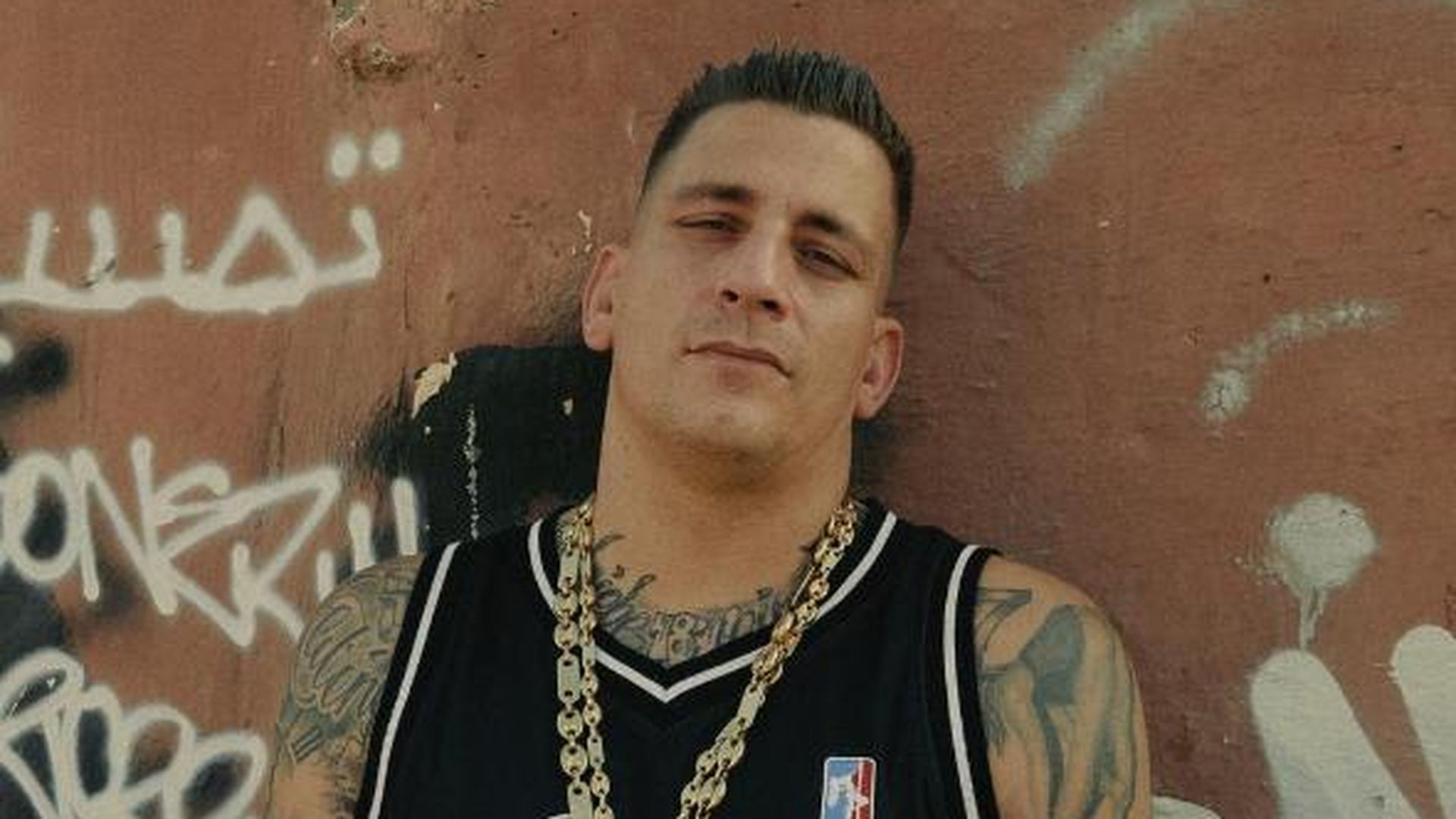 Abgeführt: Rapper Gzuz hat mal wieder Ärger mit der Polizei