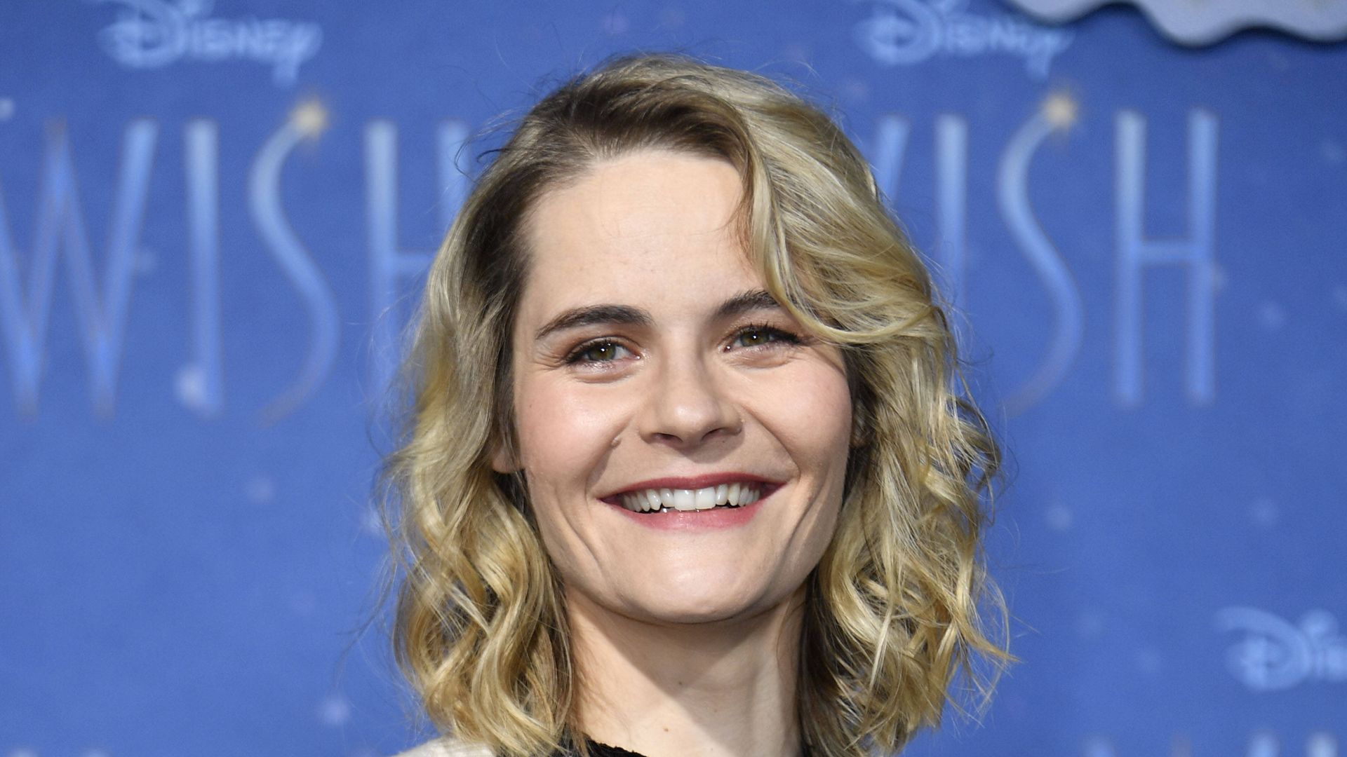 Privater Einblick: So multikulturell lebt Hazel Brugger