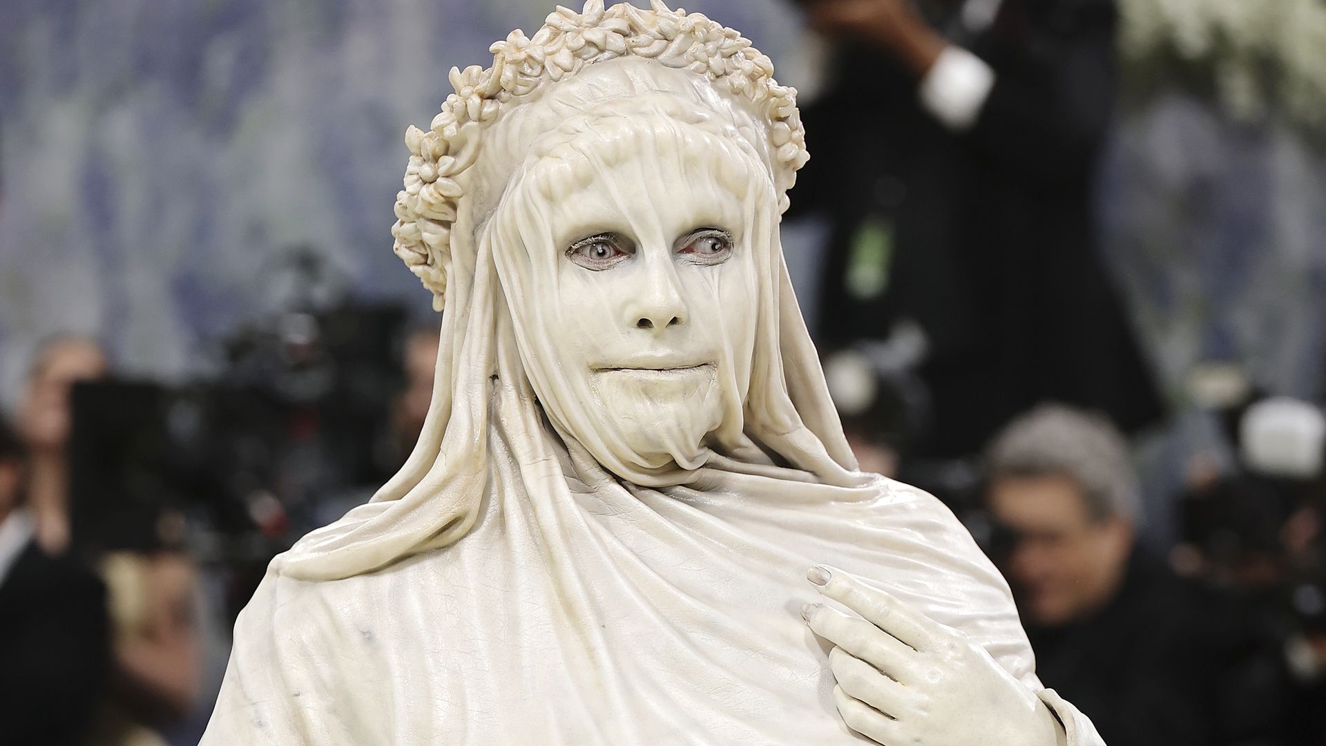 Ist denn schon Halloween? Heidi Klums Met-Look polarisiert
