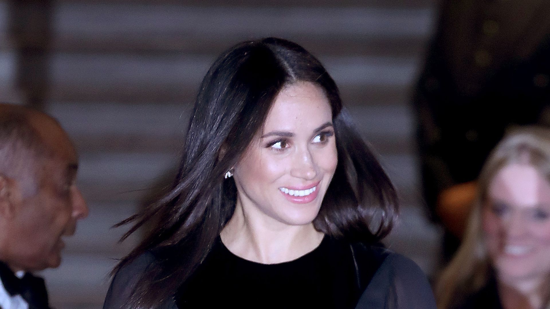 Herzogin Meghan mega-elegant bei ihrem ersten Solo-Auftritt!