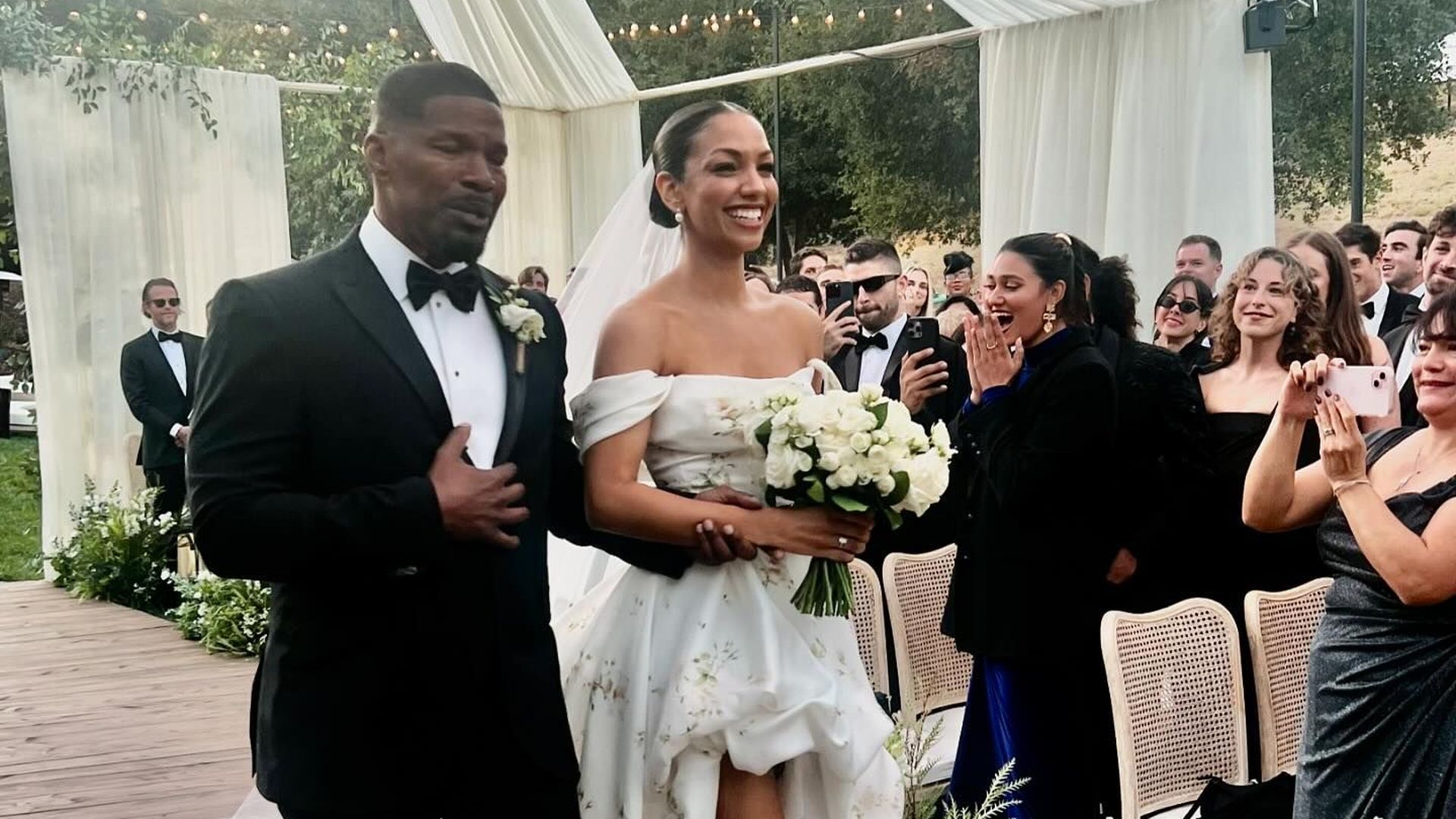 So wild tanzte Jamie Foxx auf Tochter Corinnes Hochzeit