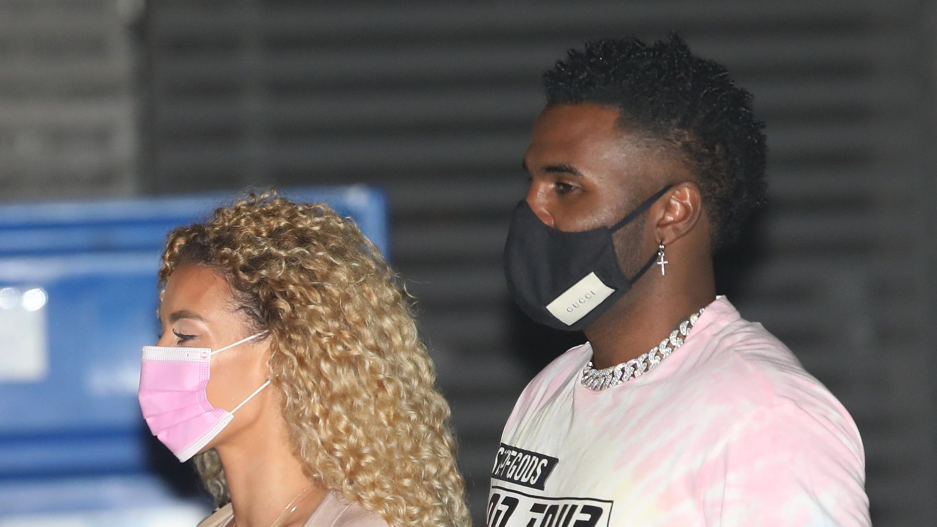 Hand in Hand: Zeigt sich Jason Derulo hier mit Freundin?