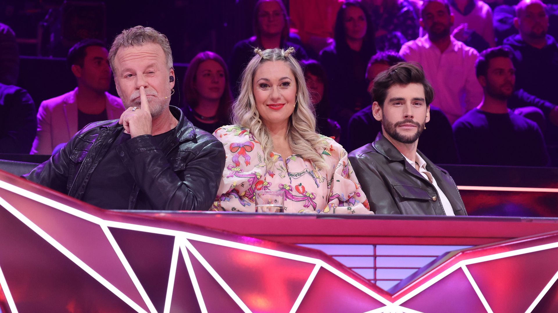 Gleich zwei! Sie sind die dritten "Masked Singer"-Rategäste!