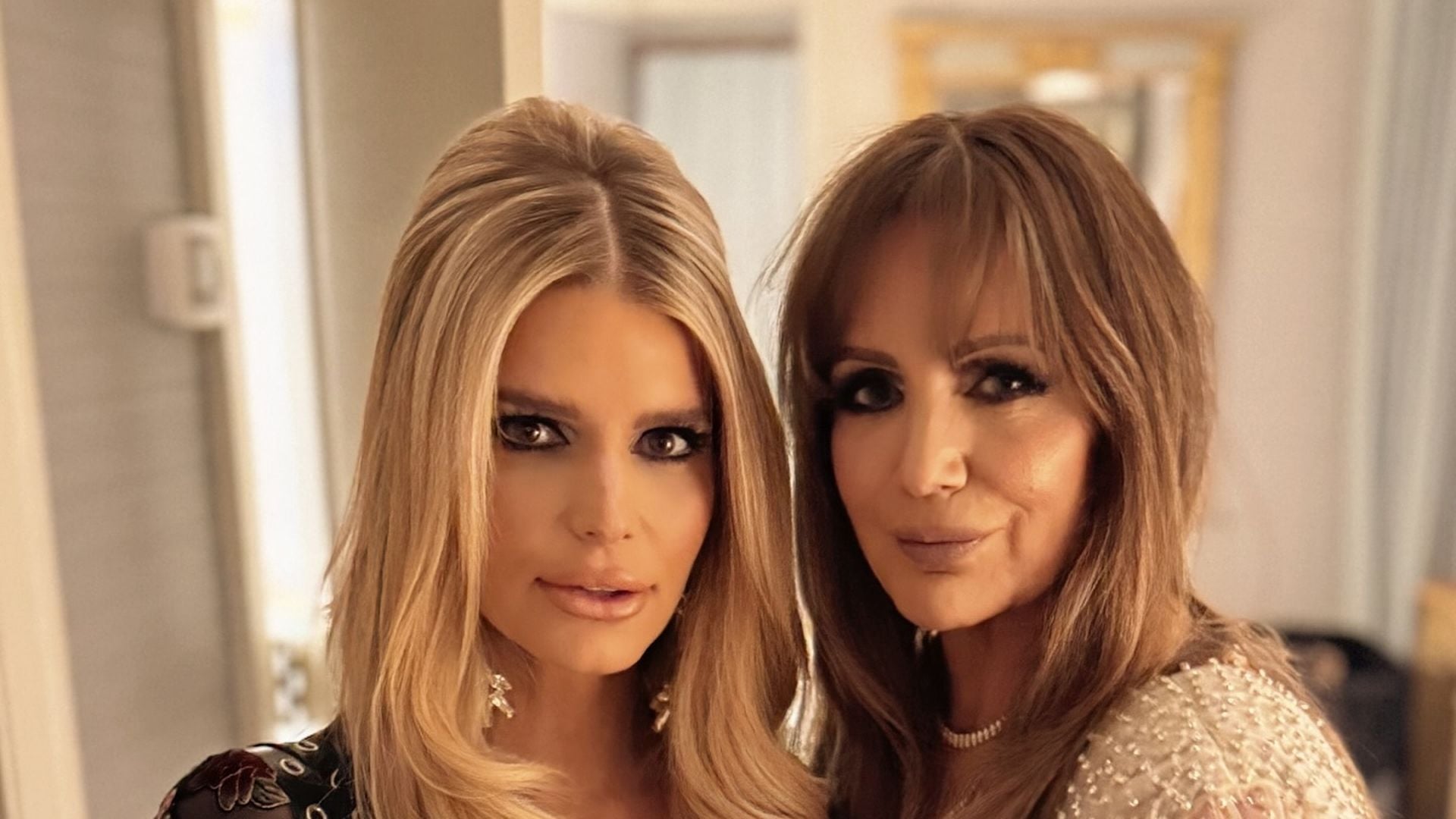 Die Fans erkennen Jessica Simpsons Mutter Tina kaum wieder