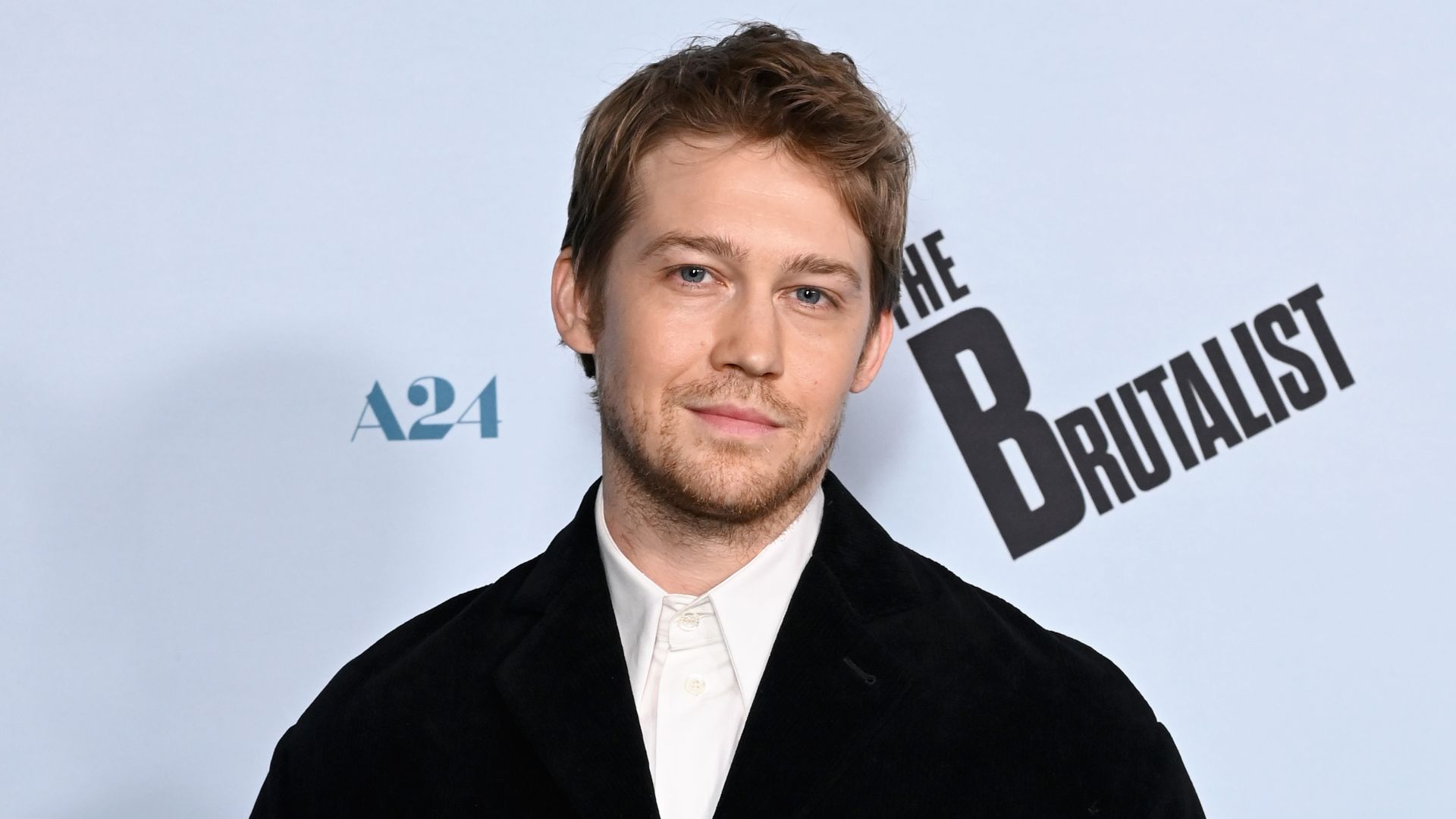 Ähnelt Joe Alwyn seiner fiesen Filmrolle in "Der Brutalist"?