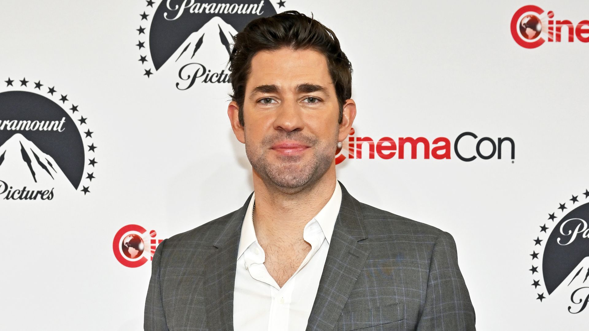So feierte John Krasinski seinen "Sexiest Man Alive"-Titel