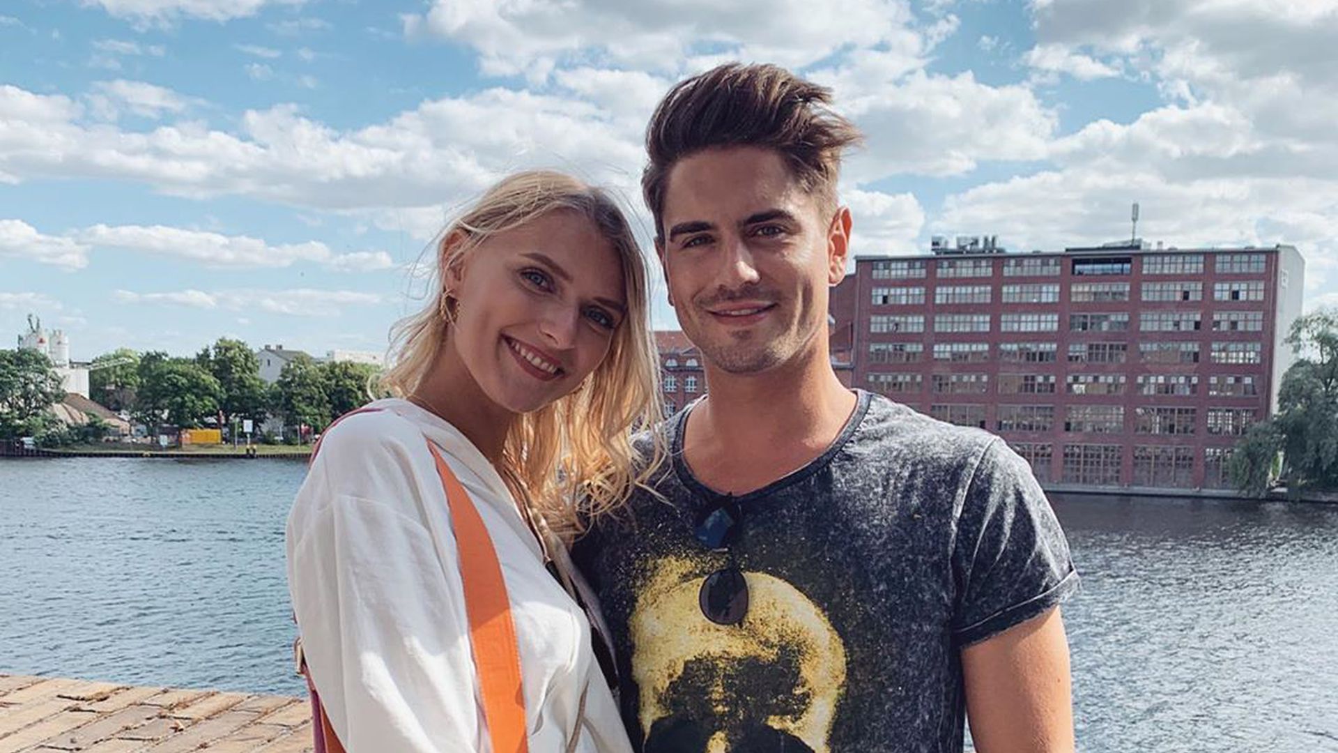 "Bin halt glücklich": So verliebt ist Dominik Bruntner