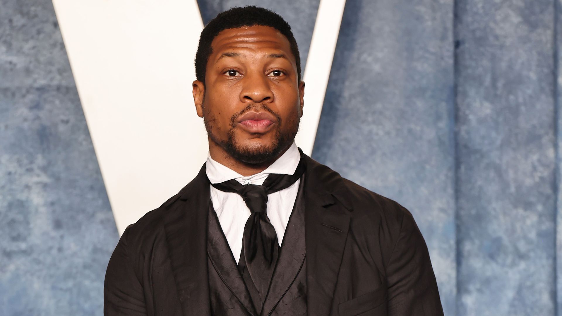 Jonathan Majors findet nach Schuldspruch Zuflucht bei Gott