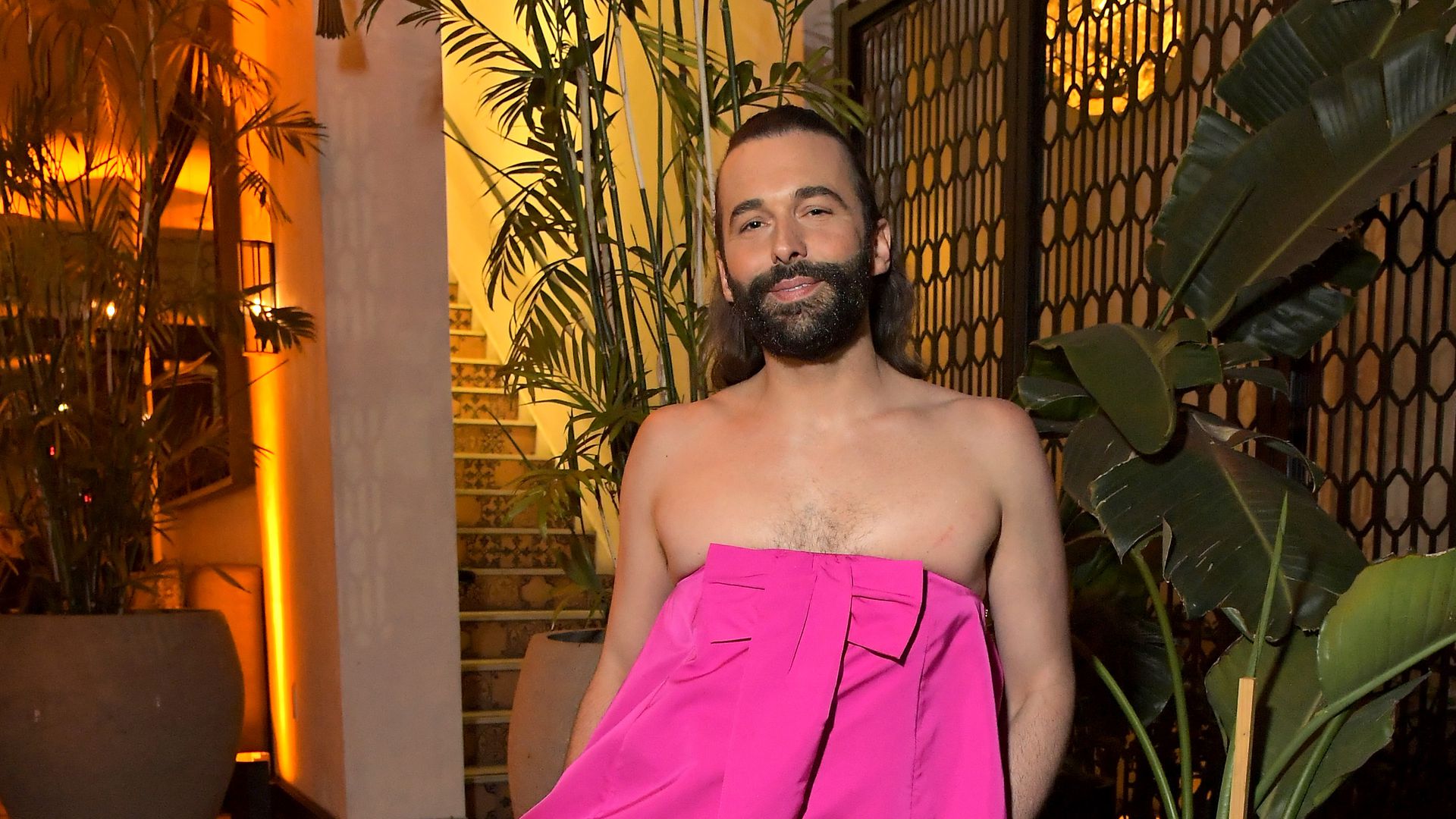 "Queer Eye"-Jon trauert: Katze stirbt nach Sturz aus Fenster