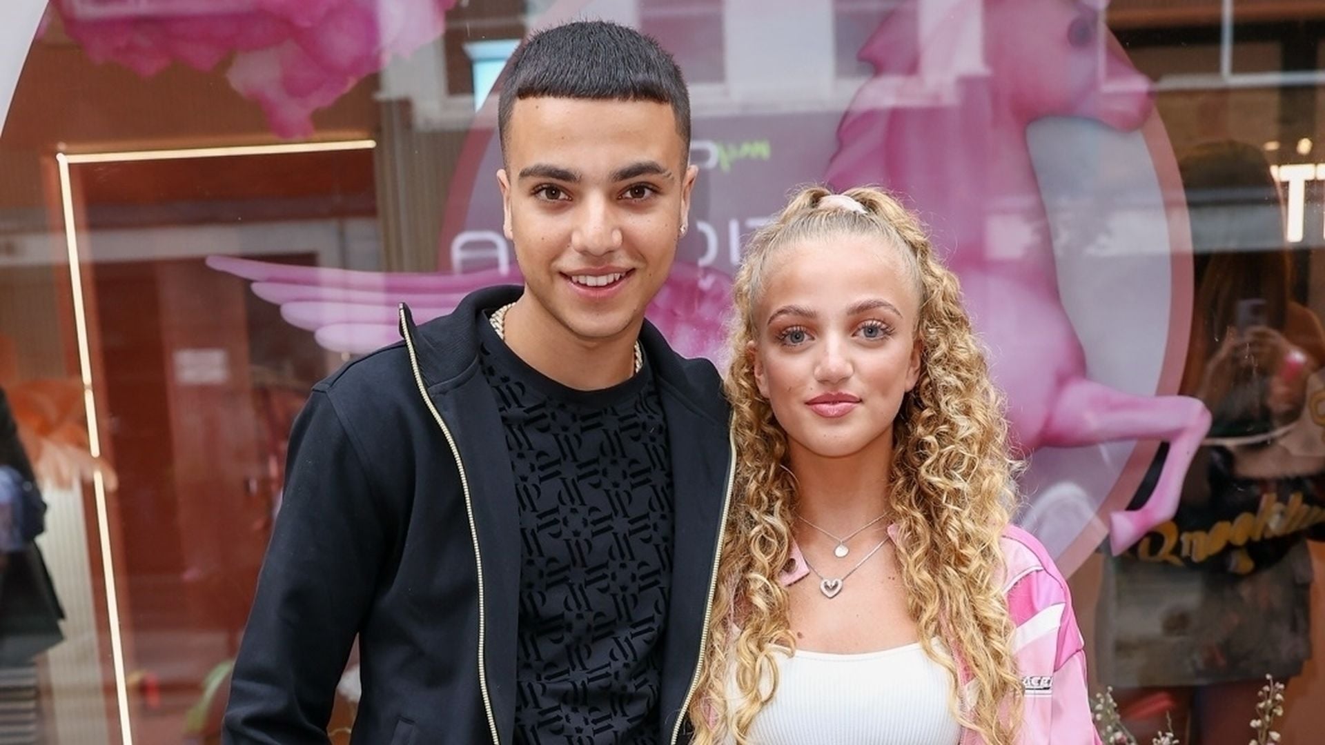 So nahe stehen sich Katie Price' Kids Junior und Princess!