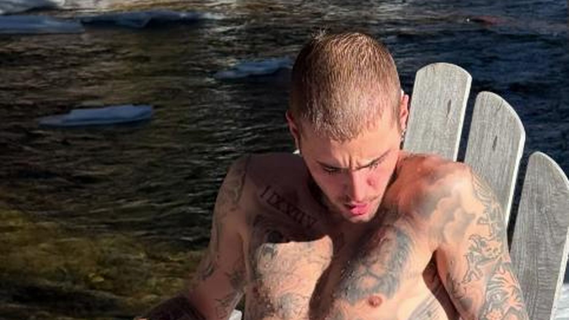 Oh, là, là: Justin Bieber posiert nur in Unterhose im Freien