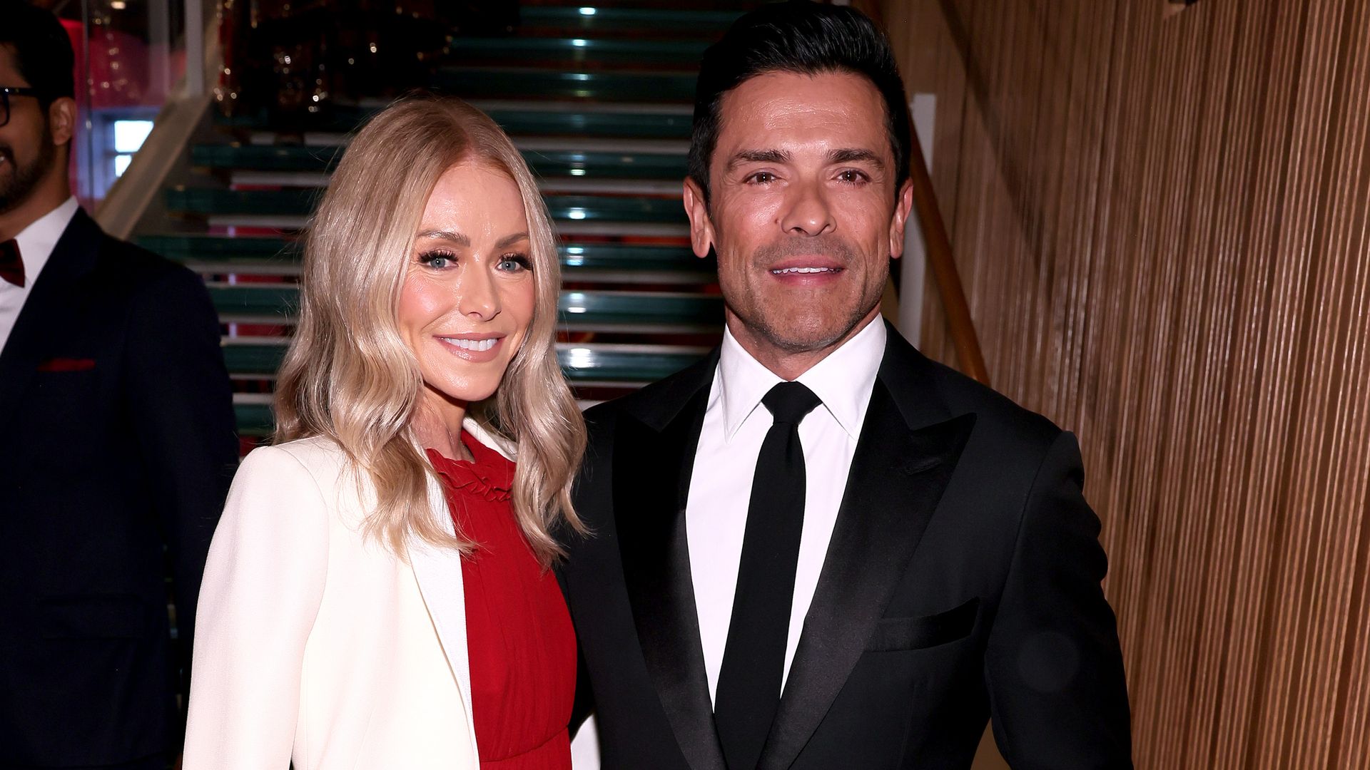 Oha: Kelly Ripa flucht live im TV über Ehemann Marks Pyjama