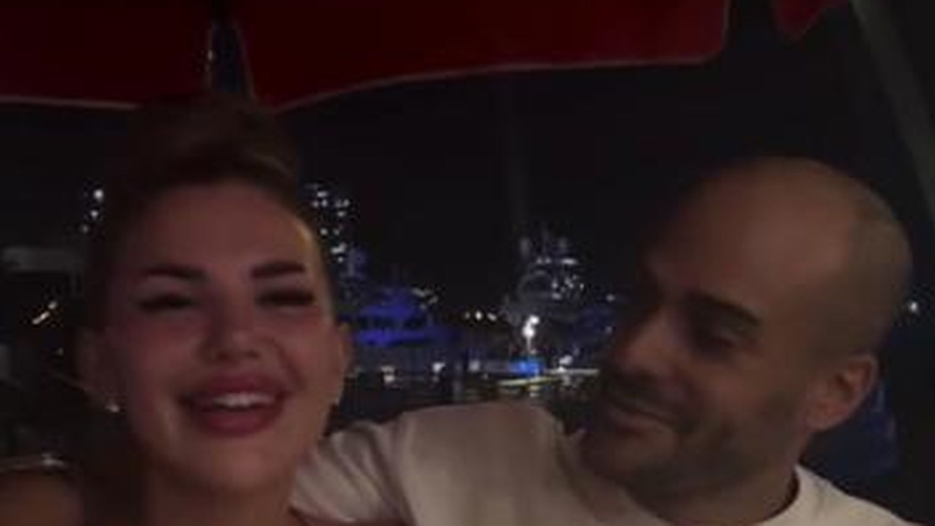 Po-Drama vergessen: Kim Virginia und David lachen zusammen!
