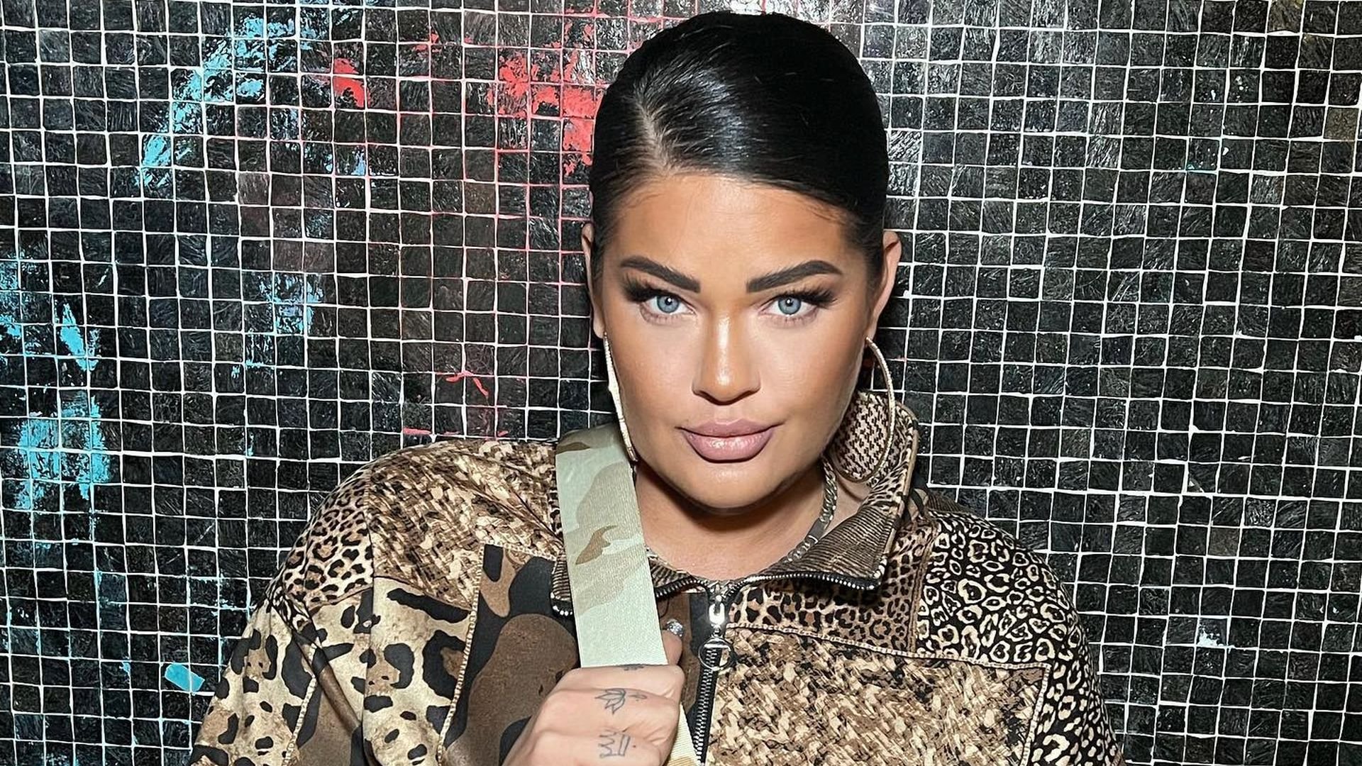 Wegen Falschgeld: Polizei stürmt Rapperin Kitty Kats Wohnung