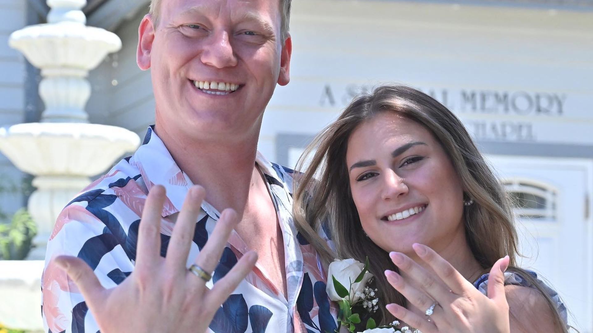 "Spaßhochzeit": Knossi und Lia haben in Vegas geheiratet!